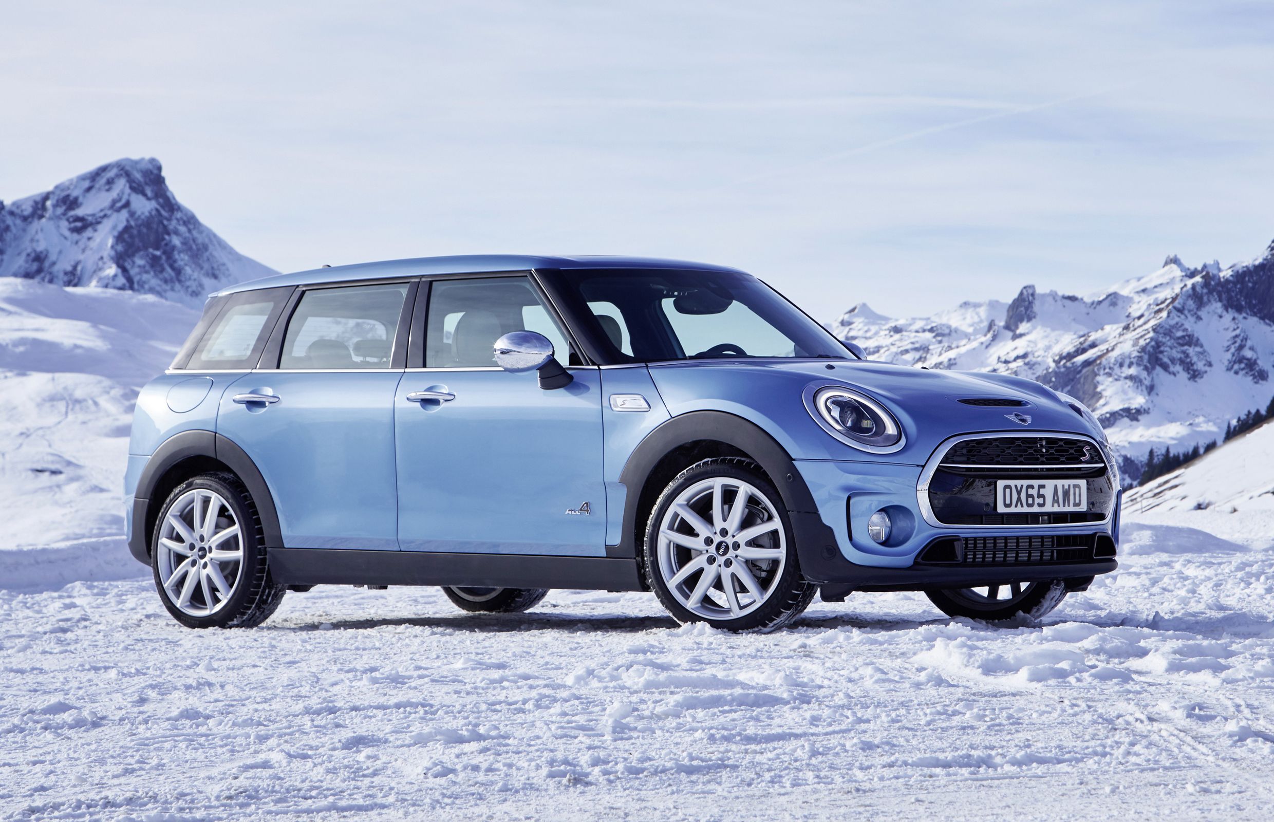 Mini tries to go maxi without losing fans who saved car brand | Driving