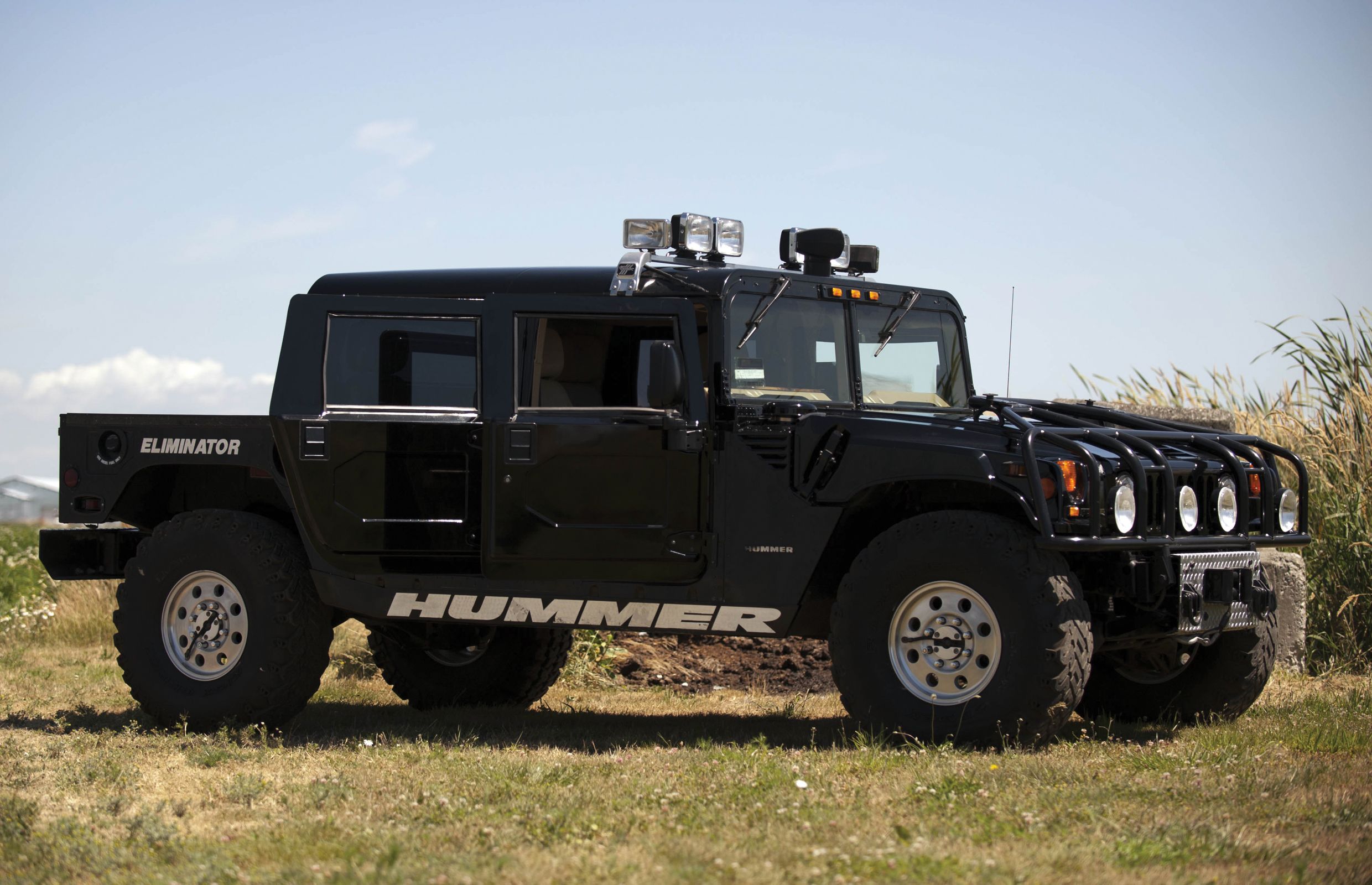 You can buy Tupac's 1996 Hummer H1 for US$100K | Driving