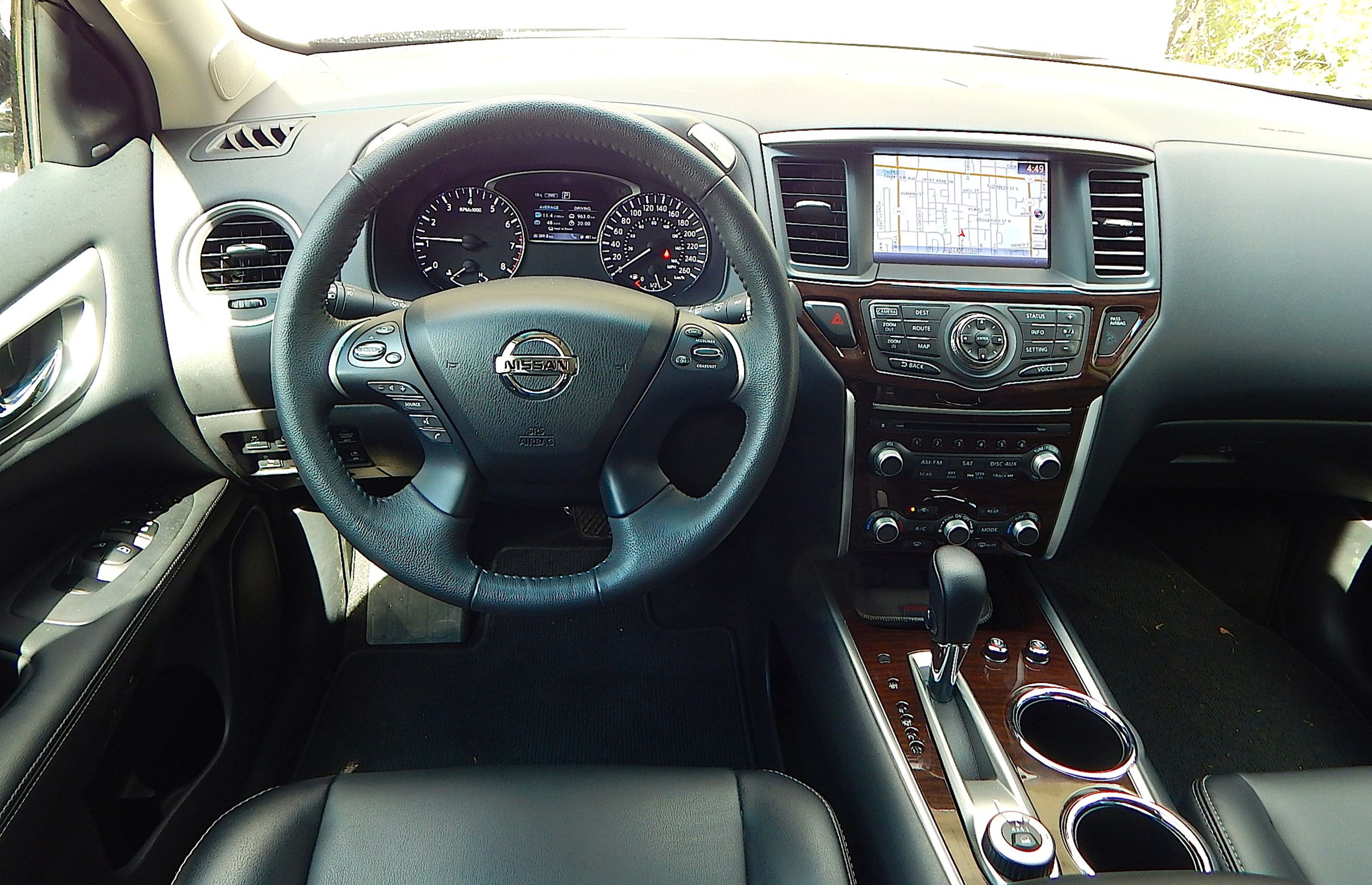 SUV Review: 2016 Nissan Pathfinder Platinum 4WD | Driving