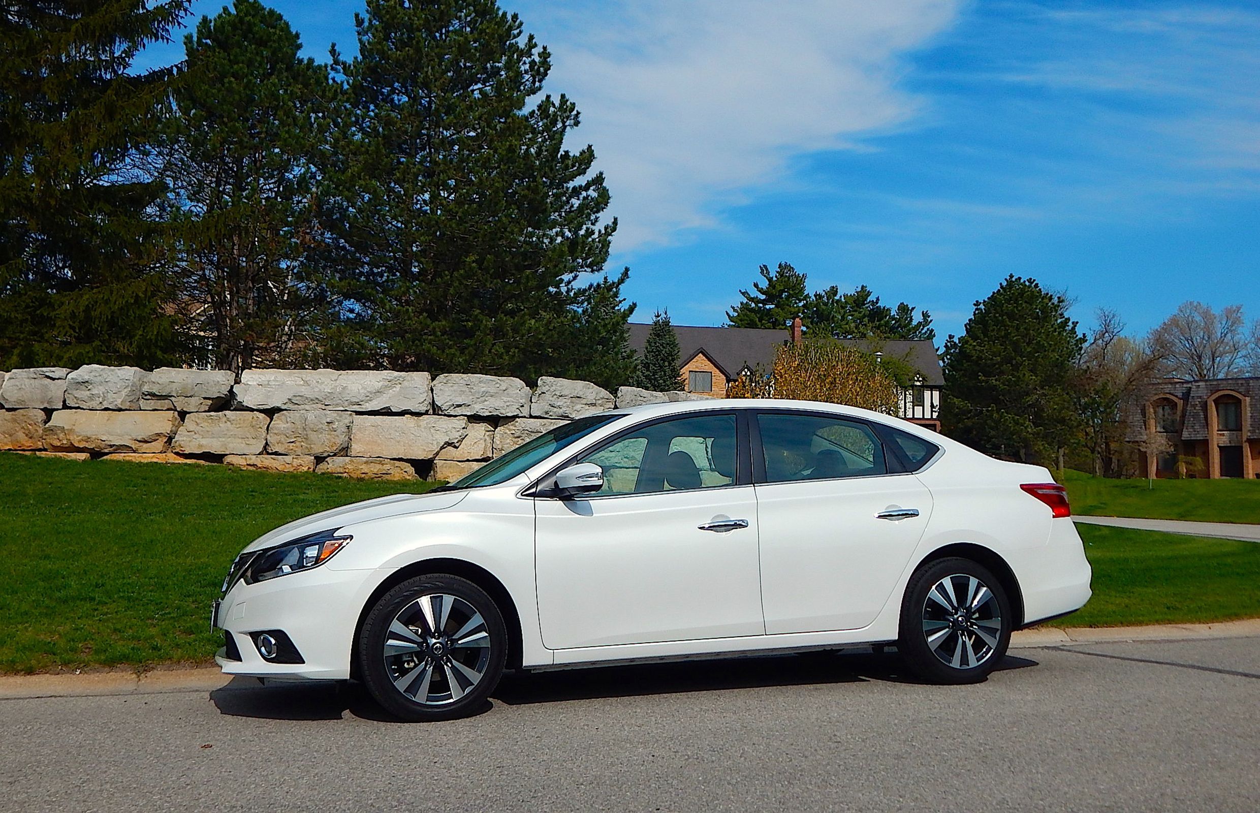 Car Review: 2016 Nissan Sentra SL | Driving