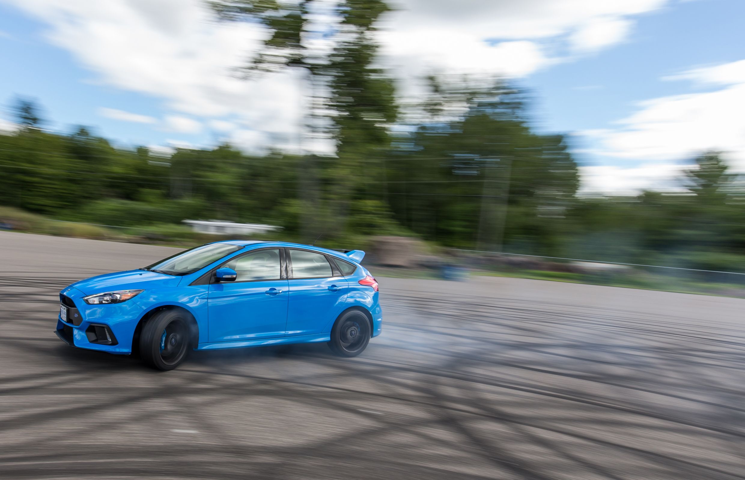 Track Test: Ford Focus RS Drift Mode | Driving