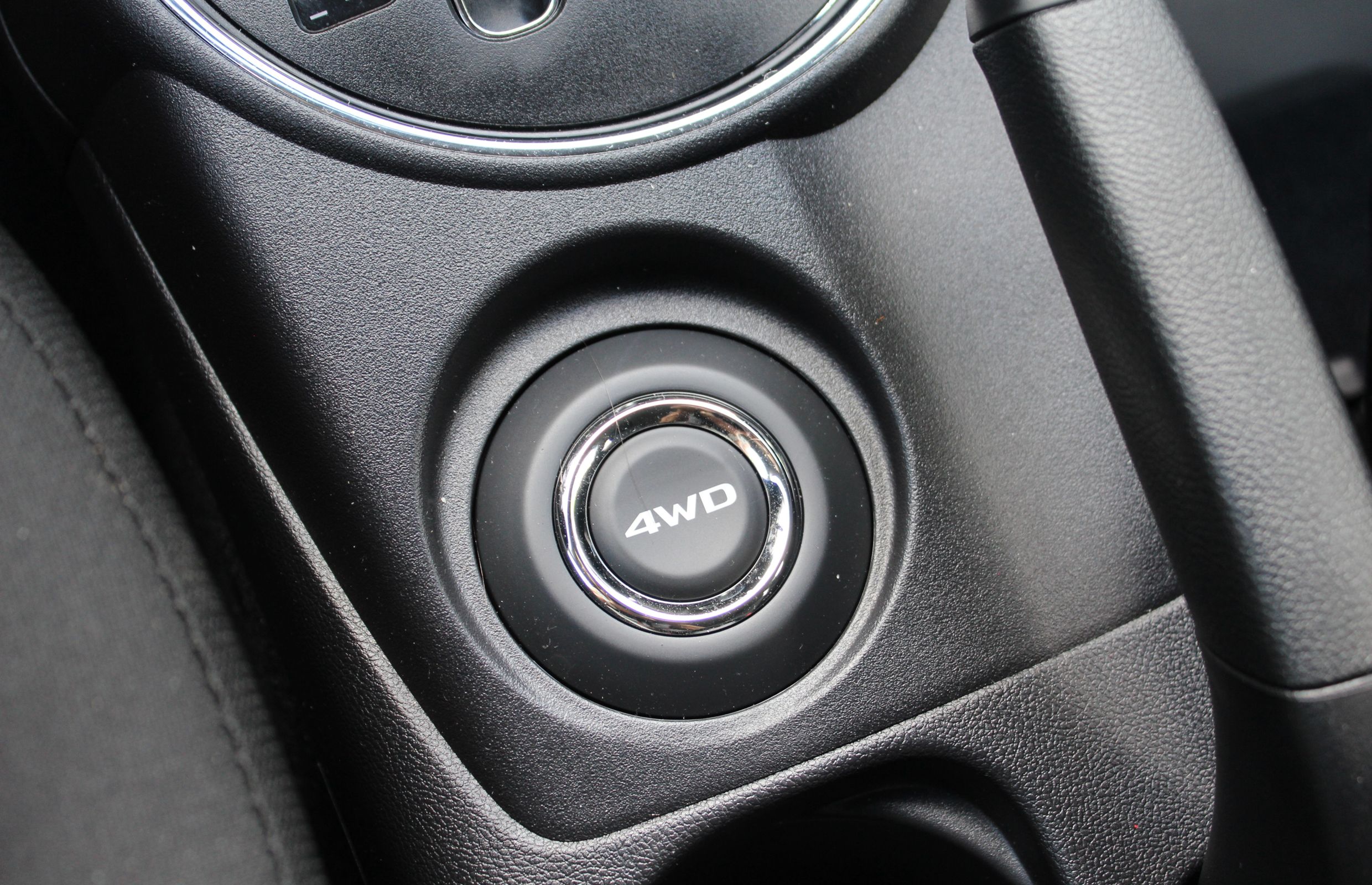 SUV Review: 2016 Mitsubishi RVR 2.4 SE 4WD Limited | Driving