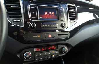 Car Review: 2016 Kia Rondo EX Luxury | Driving