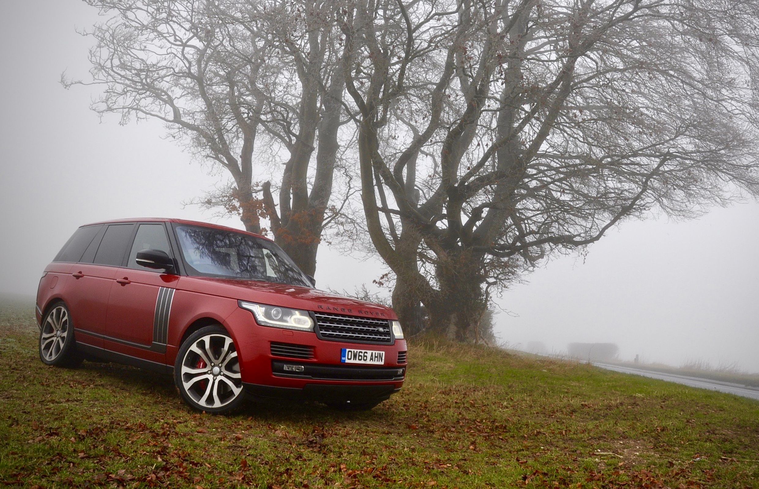 First Drive: 2017 Range Rover SVAutobiography Dynamic | Driving