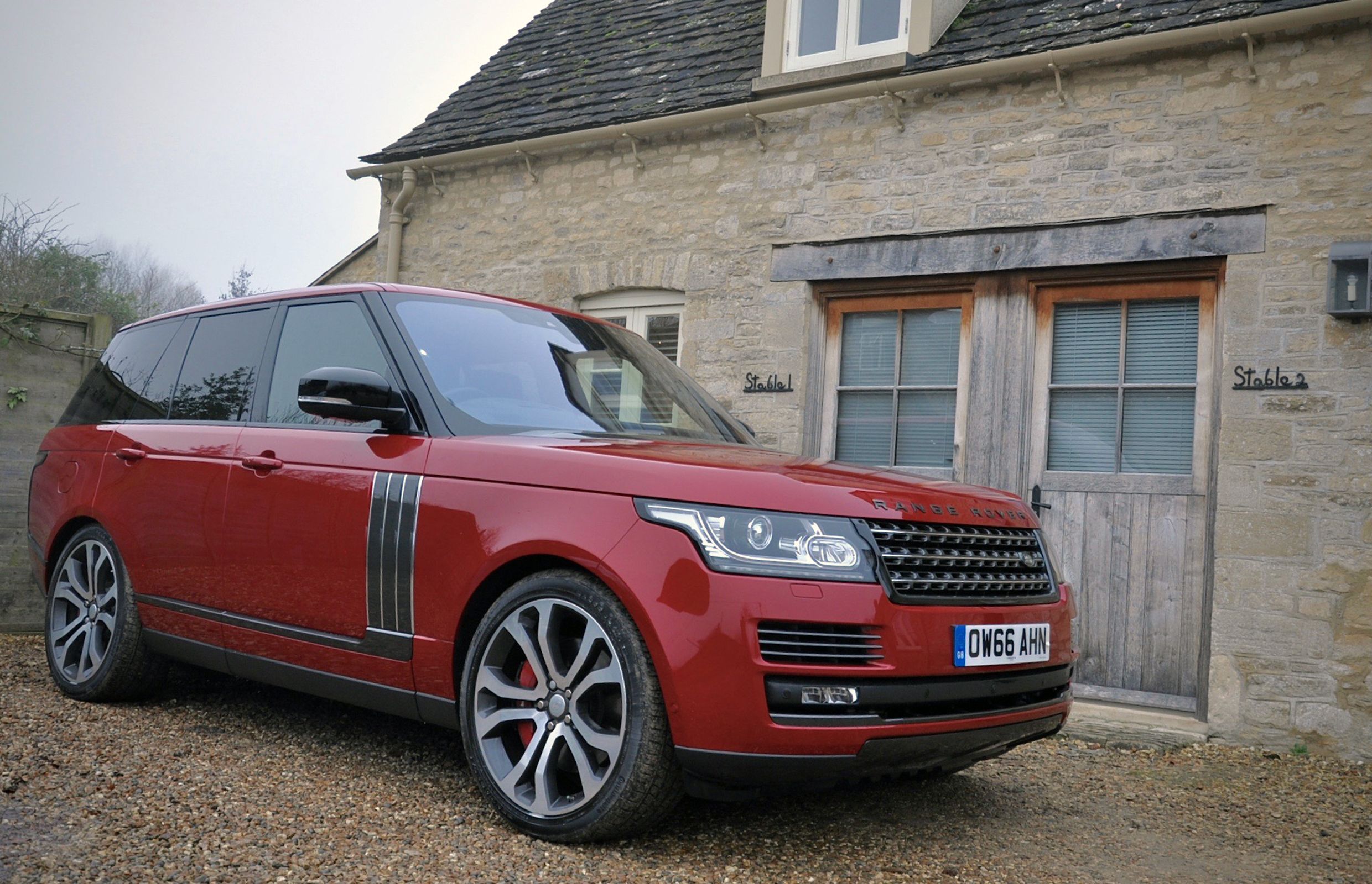 First Drive: 2017 Range Rover SVAutobiography Dynamic | Driving