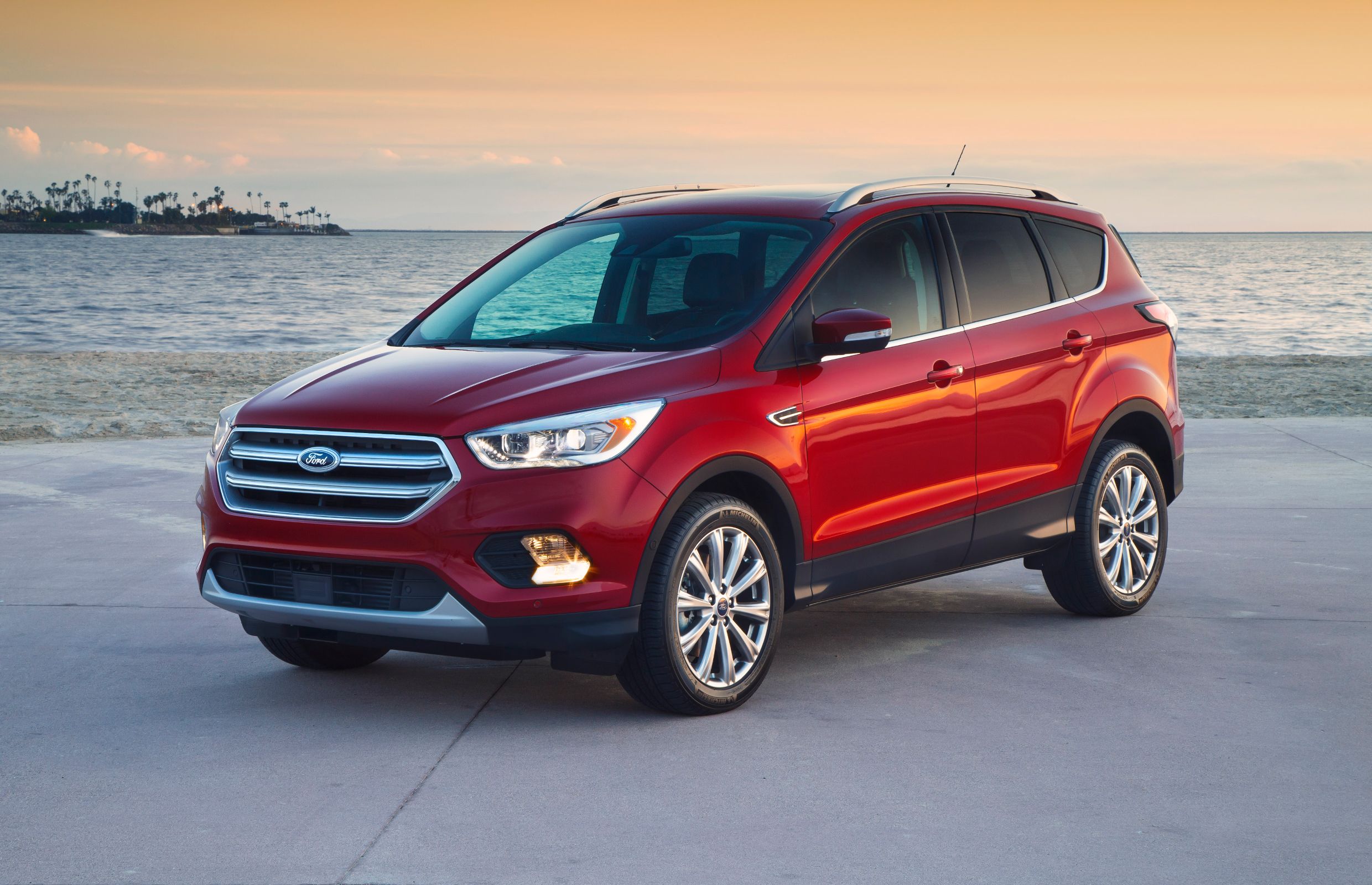 Ford testing plug-in hybrid version of new Escape | Driving