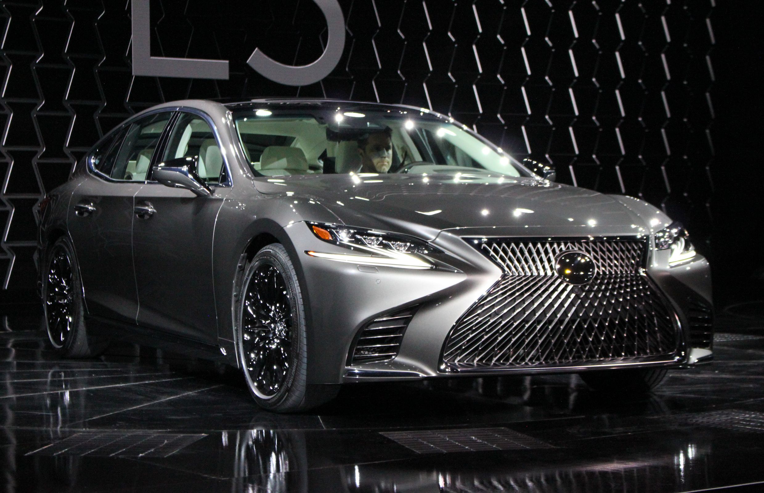 All-new 2018 Lexus LS 500 gets a twin-turbo V6 | Driving