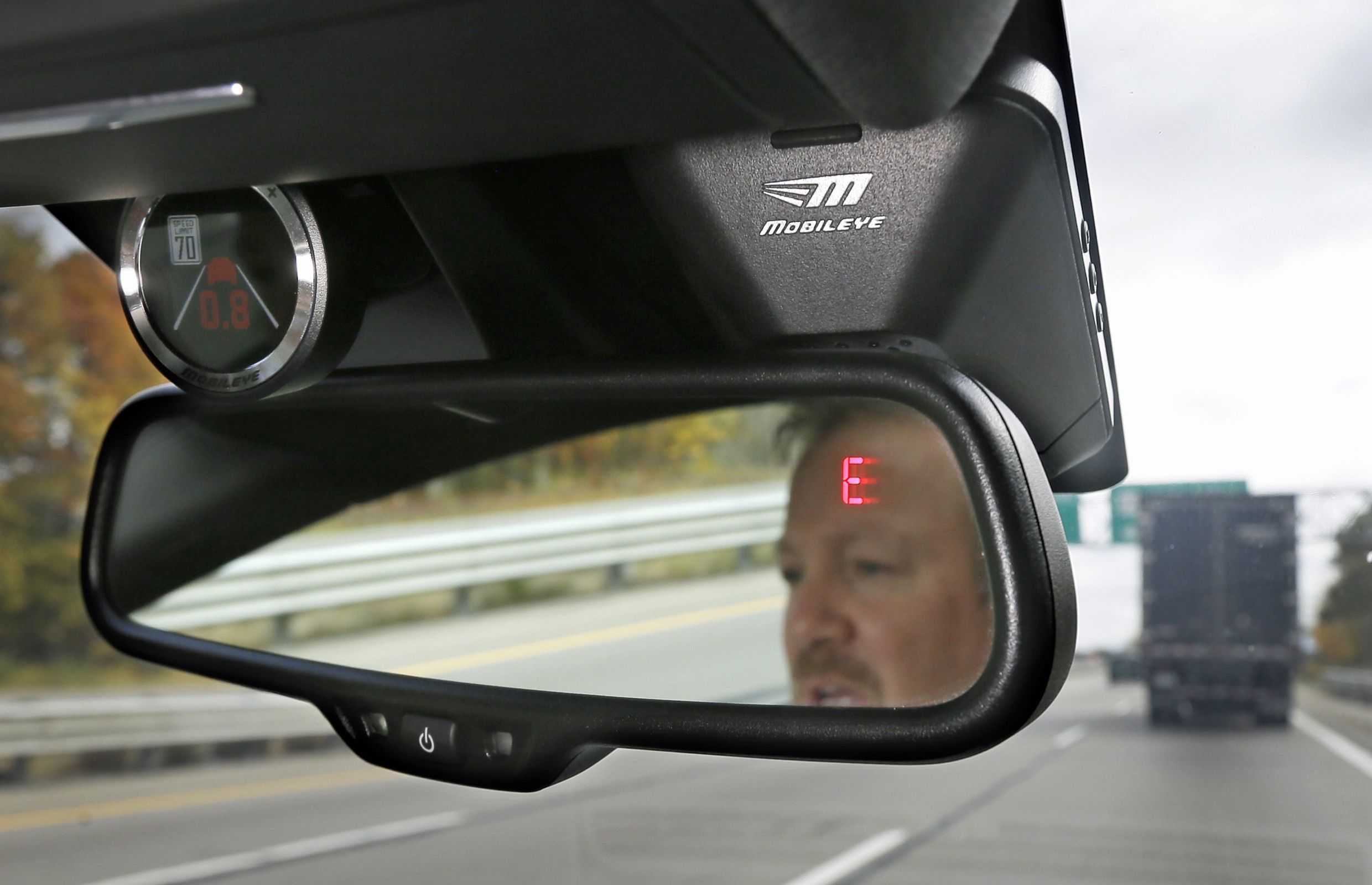 Intel buys Mobileye, instantly becomes giant in autonomous car arena ...