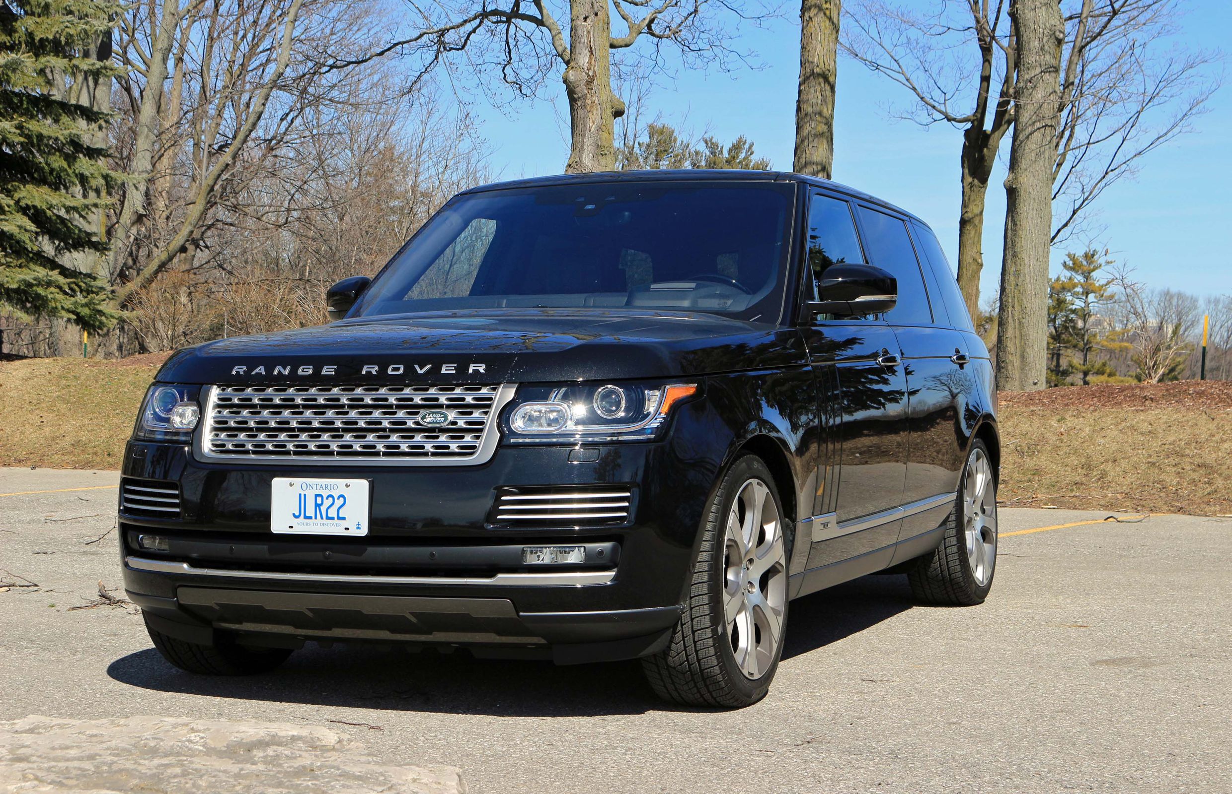 SUV Review: 2017 Range Rover Autobiography | Driving