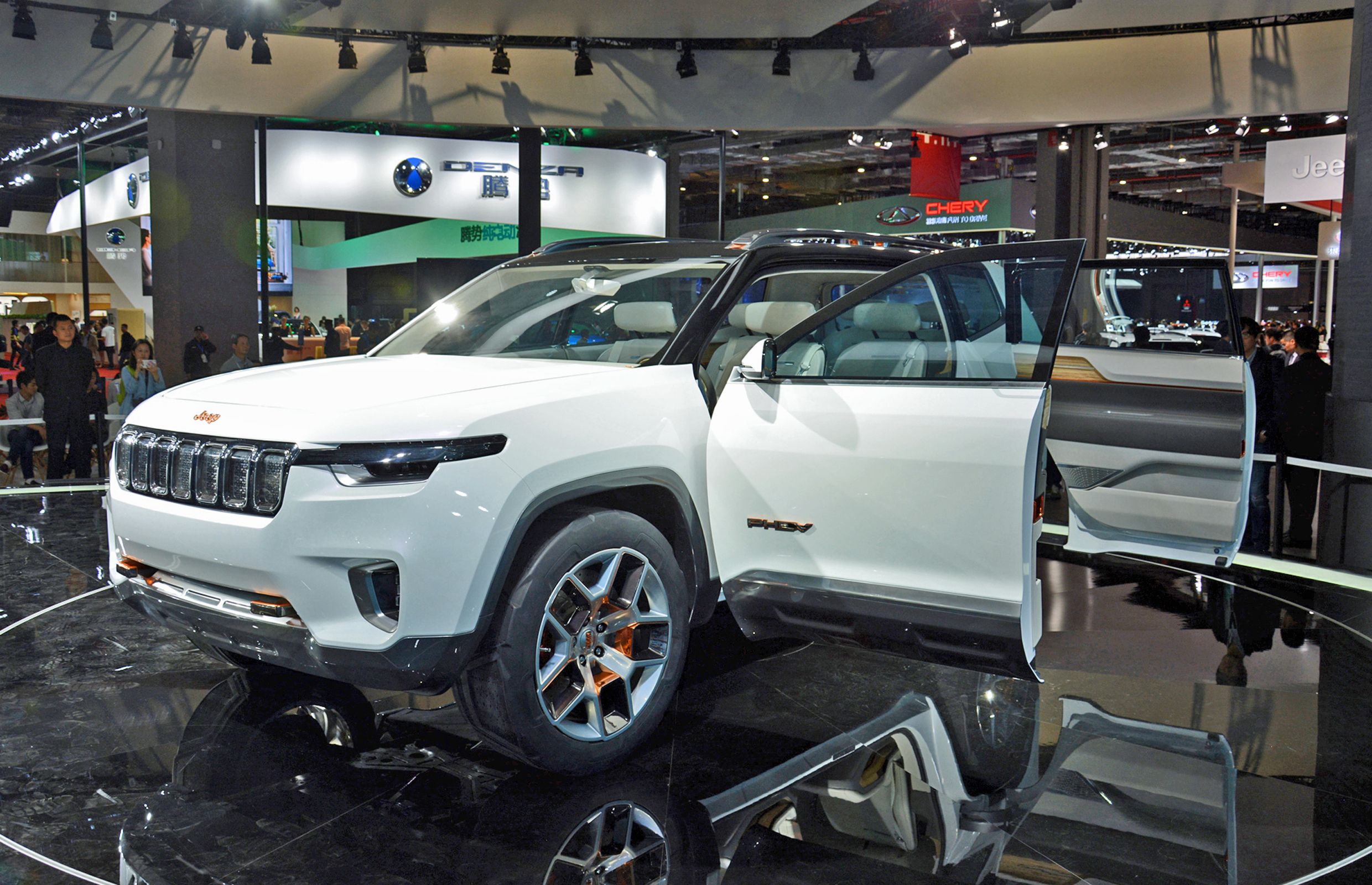 Jeep concept a harbinger of Chrysler seven-seat SUV | Driving