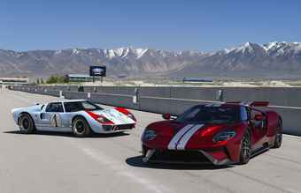 First Drive: 2017 Ford GT | Driving