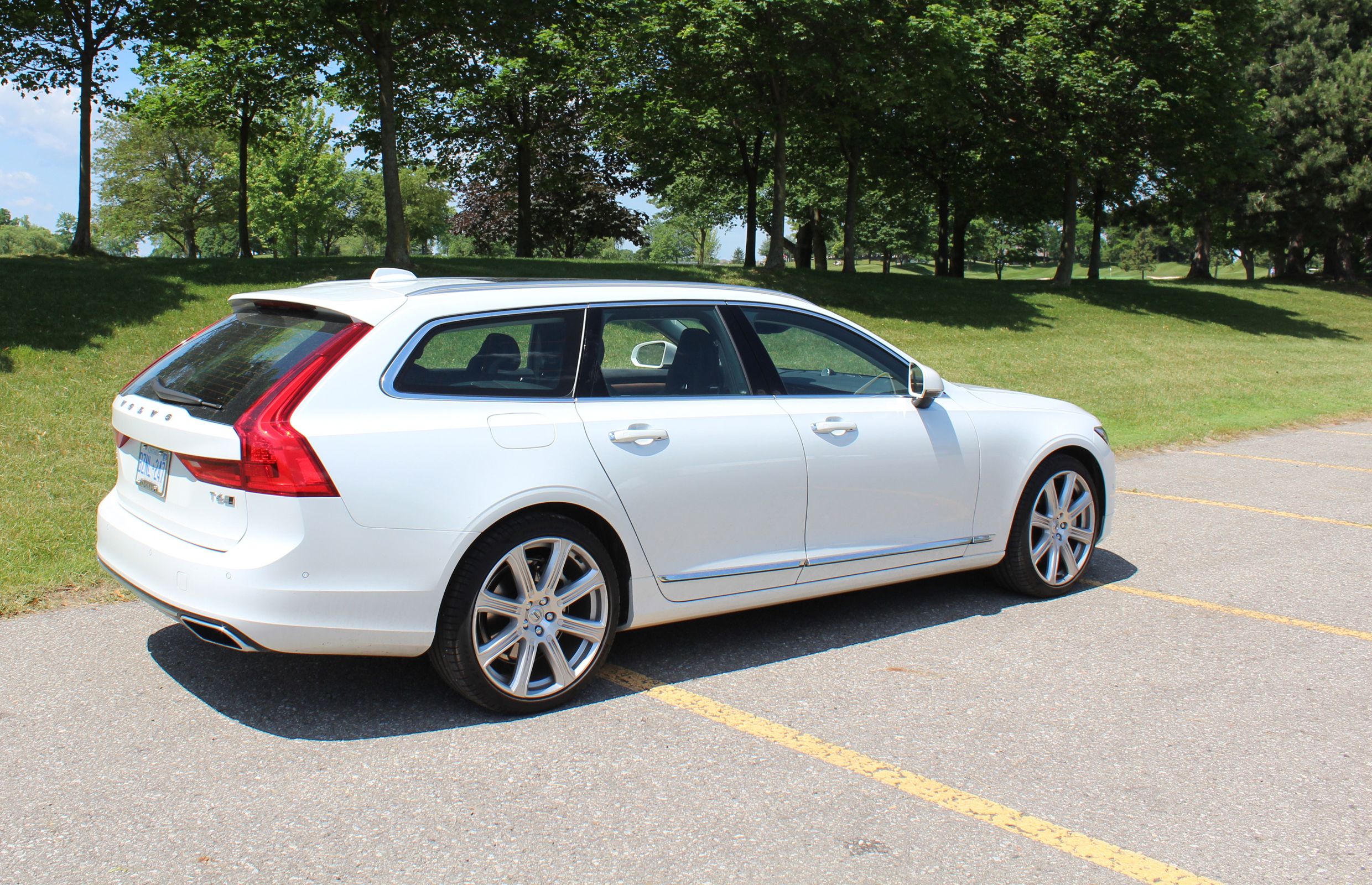 Car Review: 2017 Volvo V90 T6 Inscription | Driving