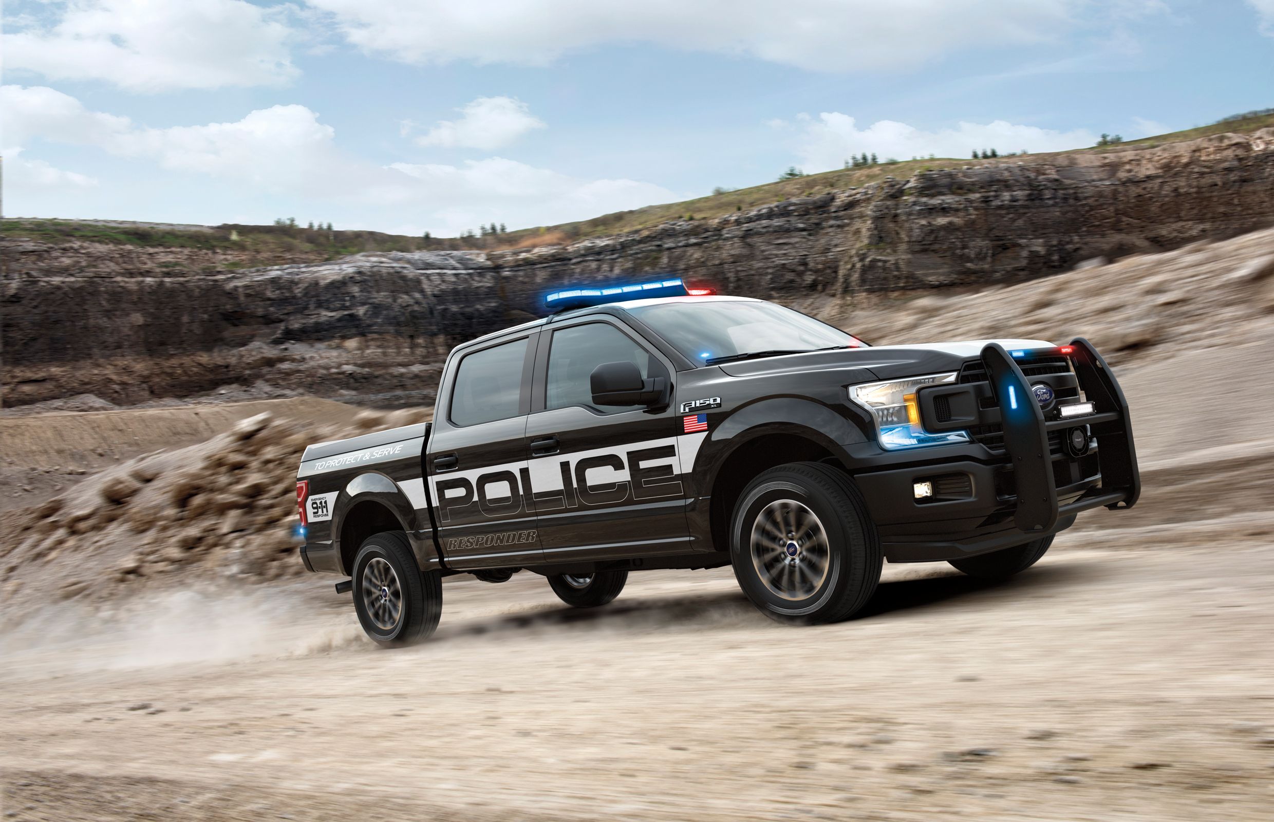 Ford unveils pursuit-ready, police-spec F-150 pickup | Driving