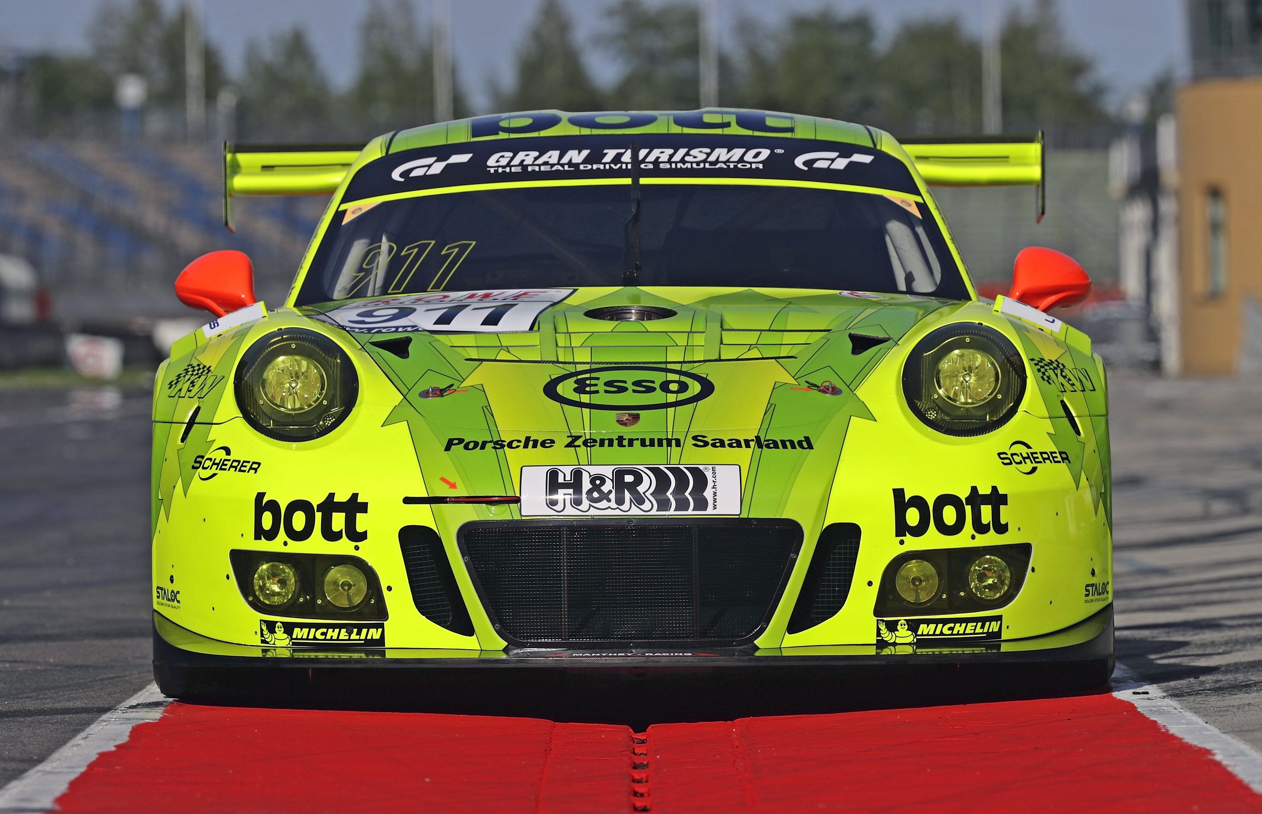 First Drive: Porsche's 911 GT3 Cup, GT3 R and RSR | Driving