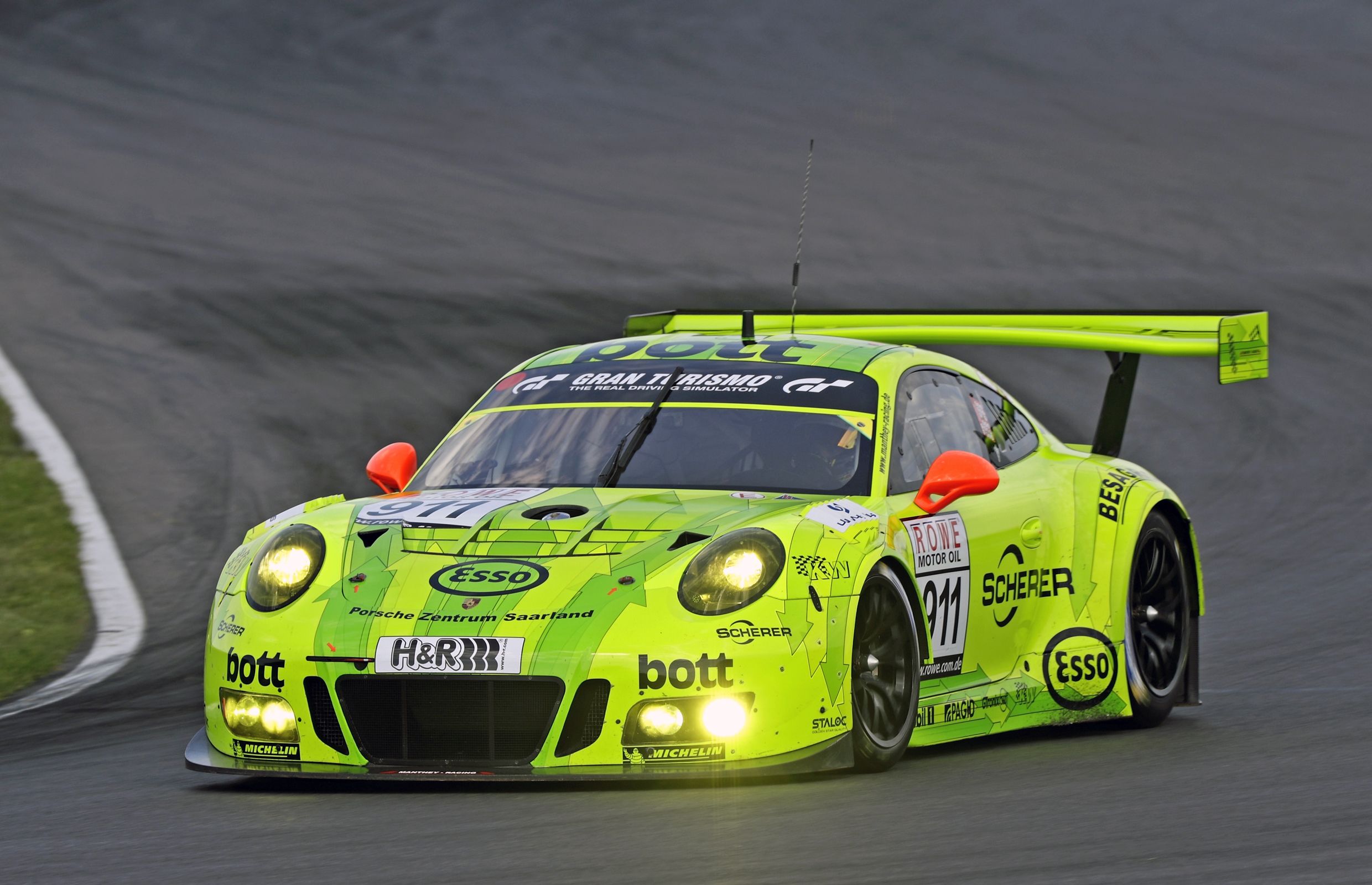 First Drive: Porsche's 911 GT3 Cup, GT3 R and RSR | Driving