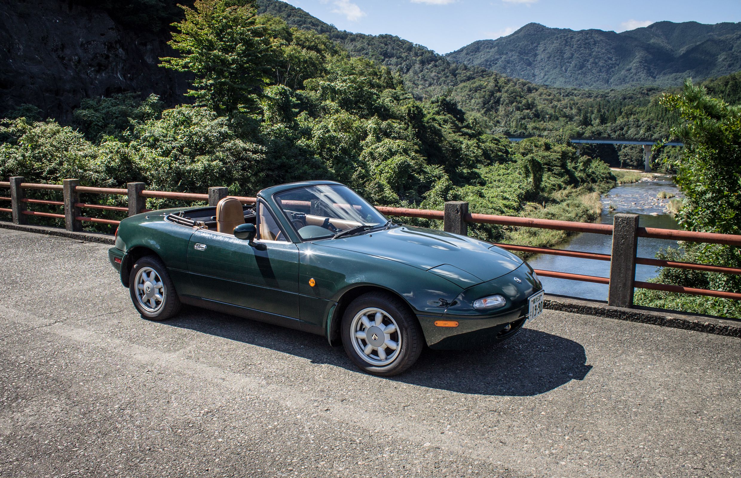 Mazda has reproduced the original tires for the NA Miata | Driving