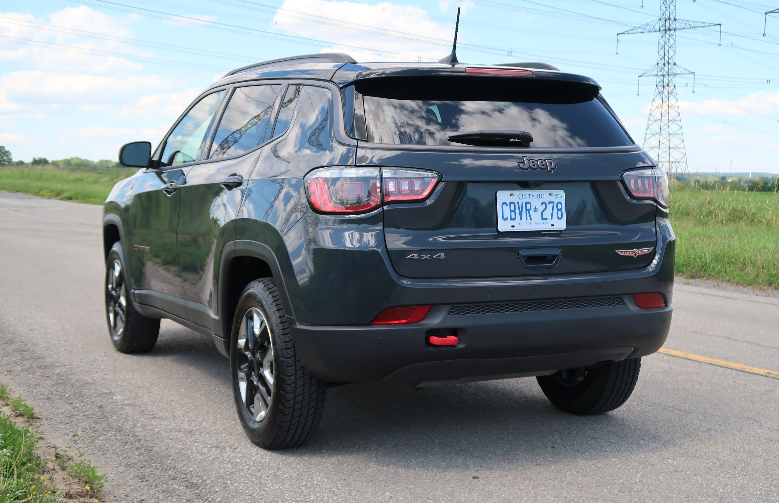SUV Review: 2017 Jeep Compass Trailhawk | Driving