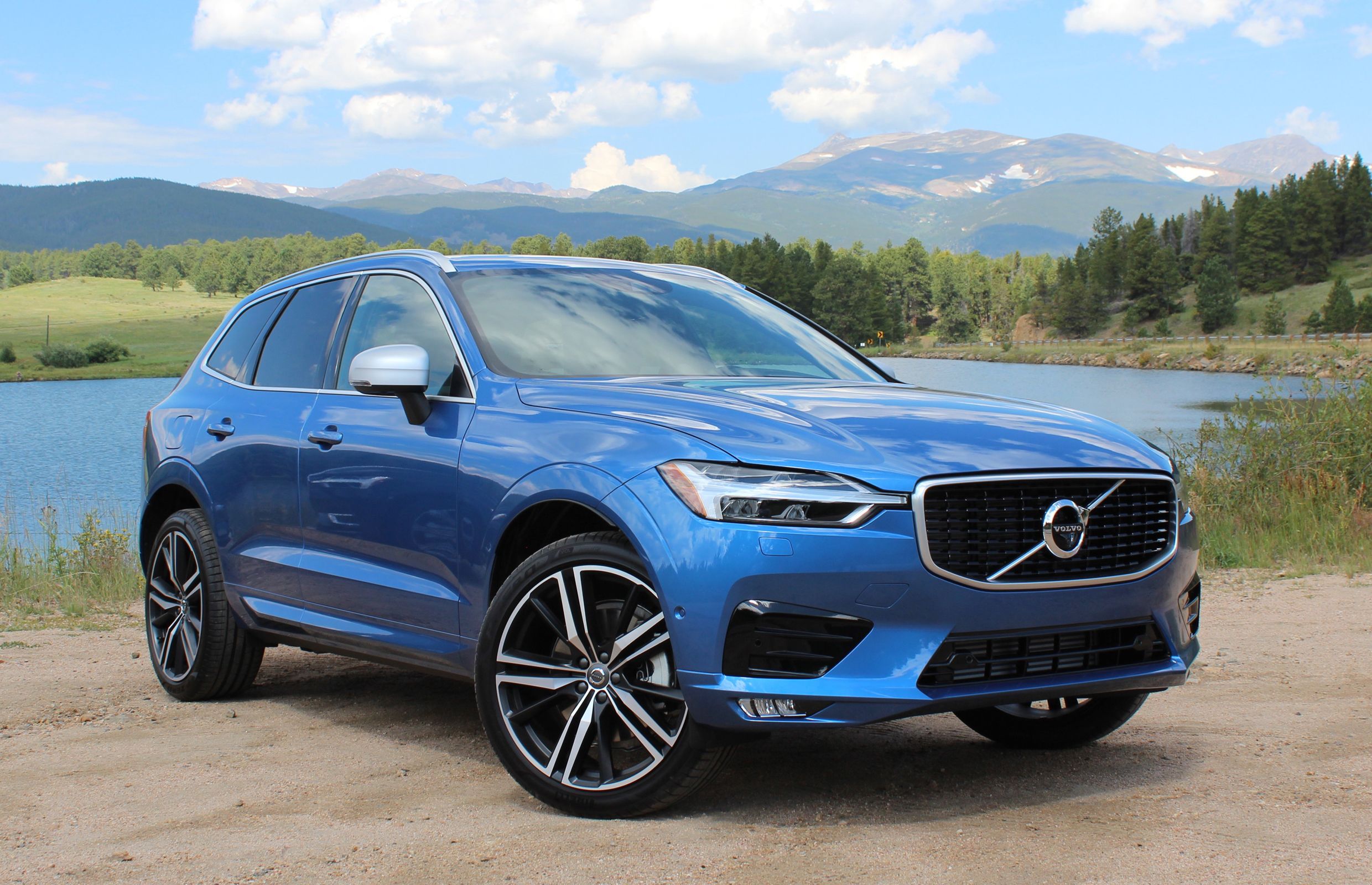 SUV Review: 2018 Volvo XC60 R-Design | Driving