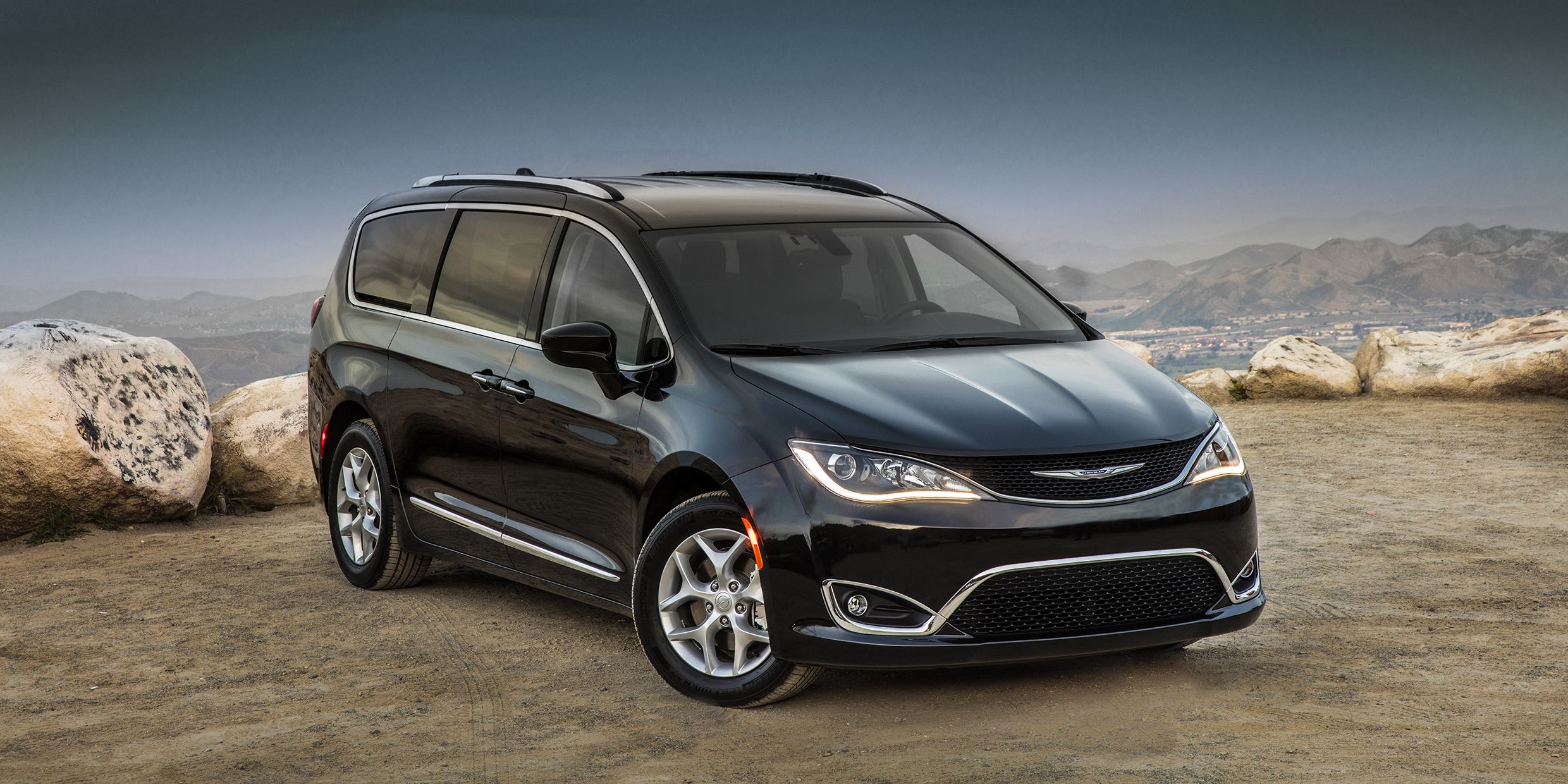 All-wheel-drive Chrysler Pacifica minivan could be coming | Driving