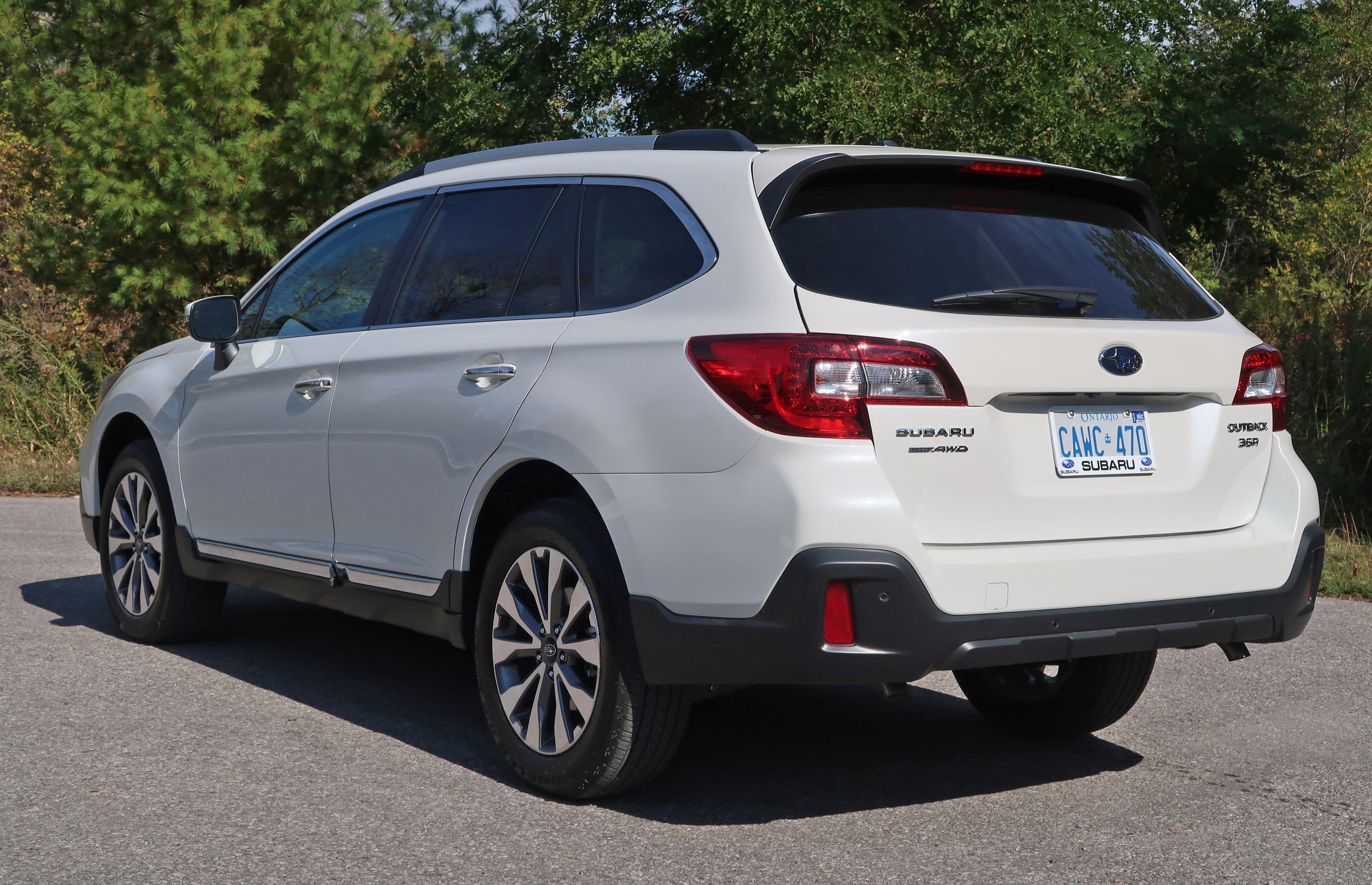 SUV Review: 2018 Subaru Outback 3.6R | Driving
