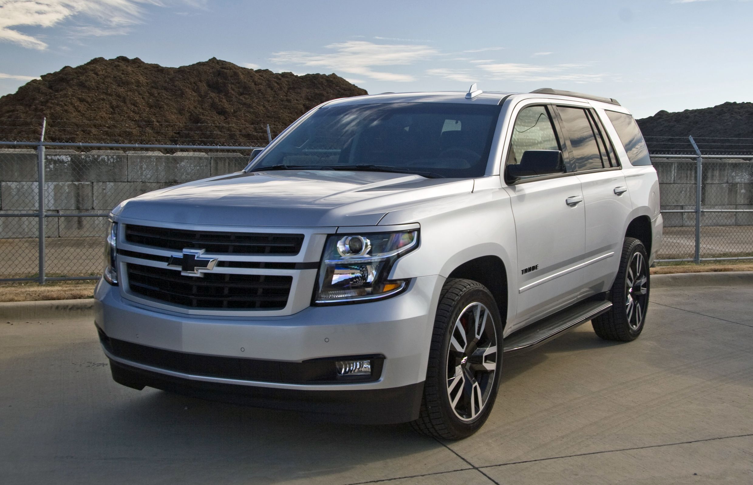 First Drive: 2018 Chevrolet Tahoe RST | Driving