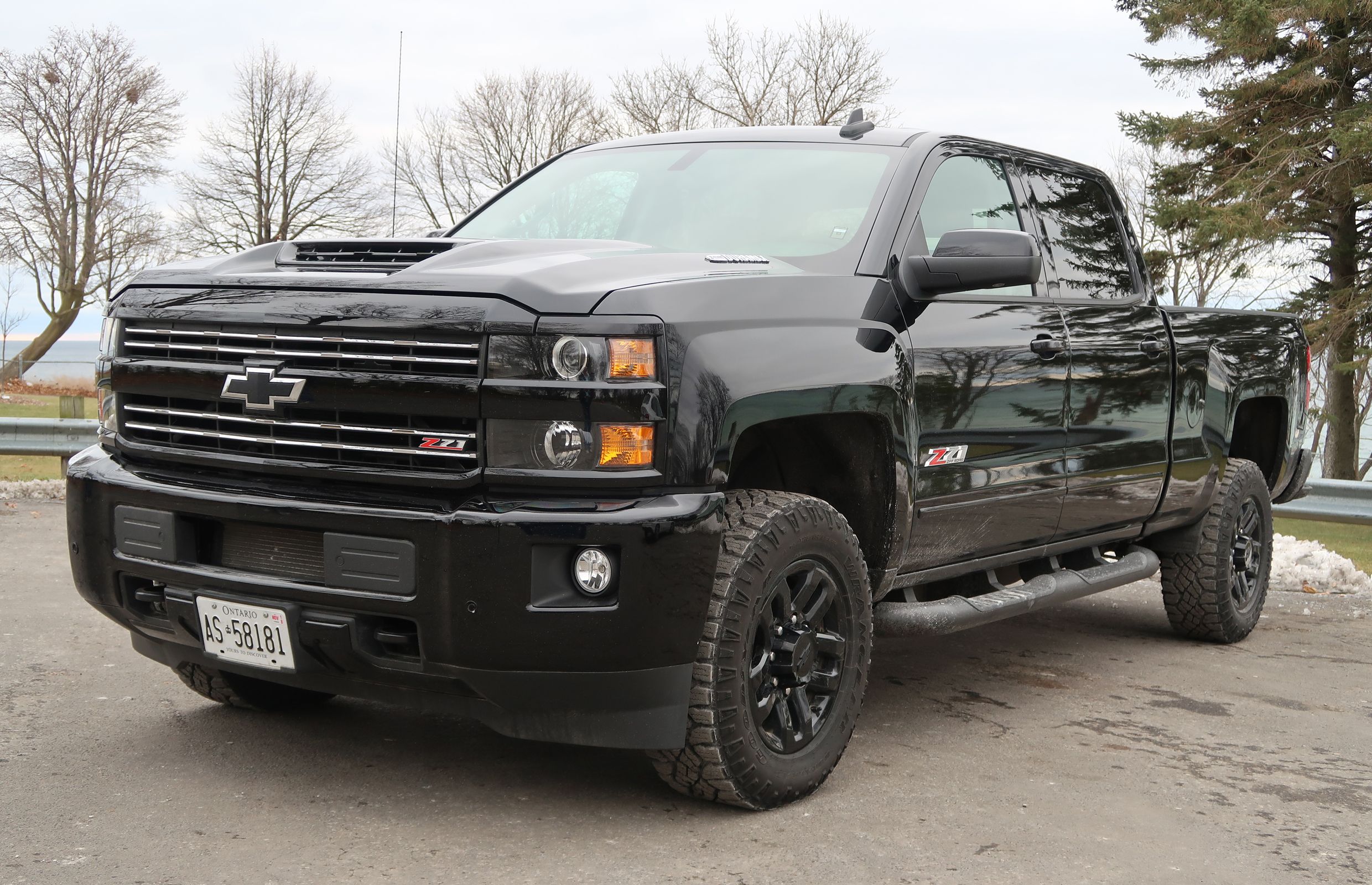 Pickup Review: 2018 Chevrolet Silverado HD | Driving