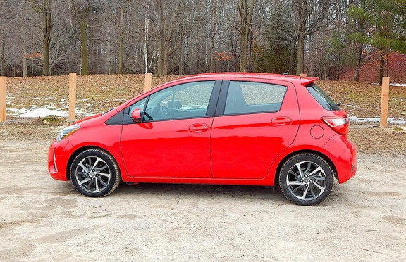 Car Review: 2018 Toyota Yaris SE | Driving