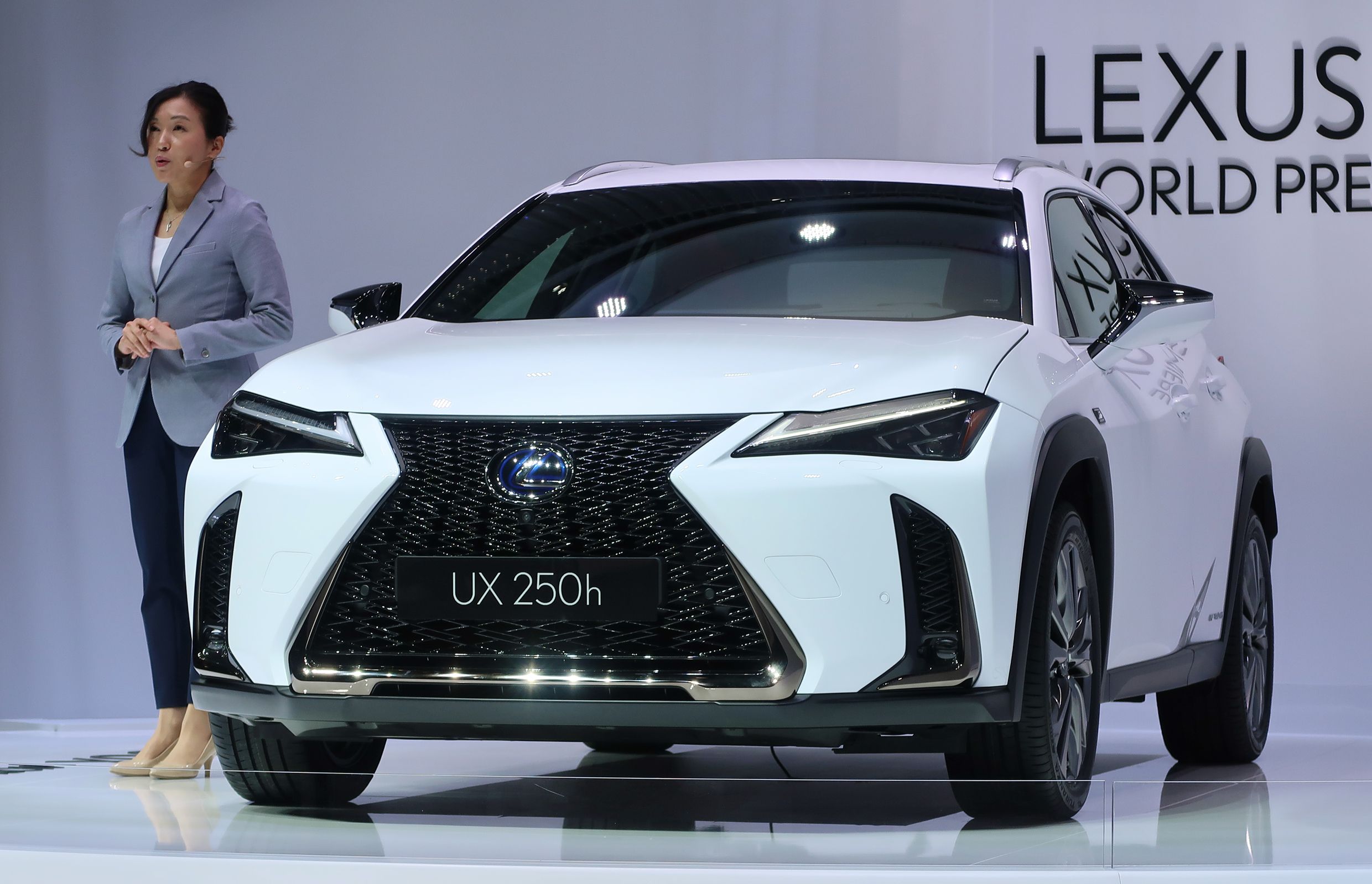 The Lexus UX stuffs more luxury and tech into a smaller package | Driving