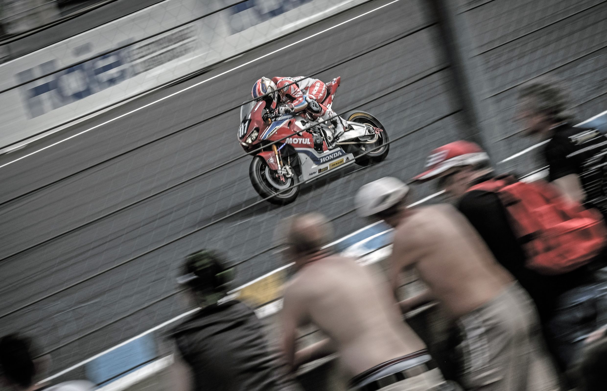 The epic highs and gruelling lows of 24-hour motorcycle racing | Driving