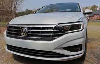 First Drive: 2019 Volkswagen Jetta | Driving