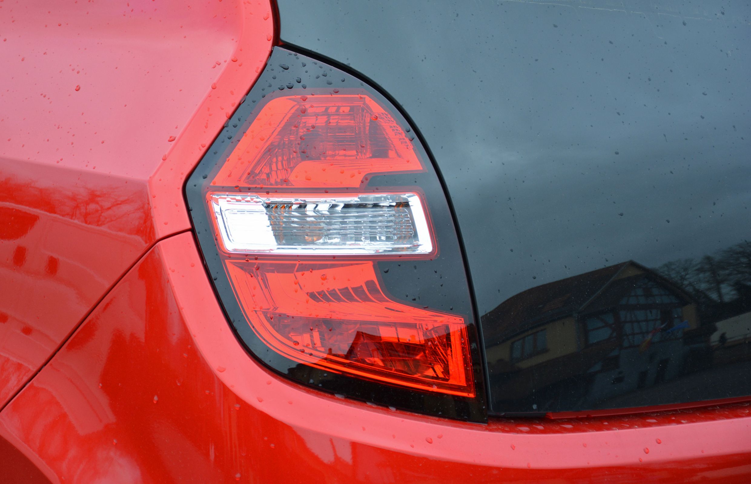 Rear-engine Renault Twingo is cool but still no poor-man's Porsche ...