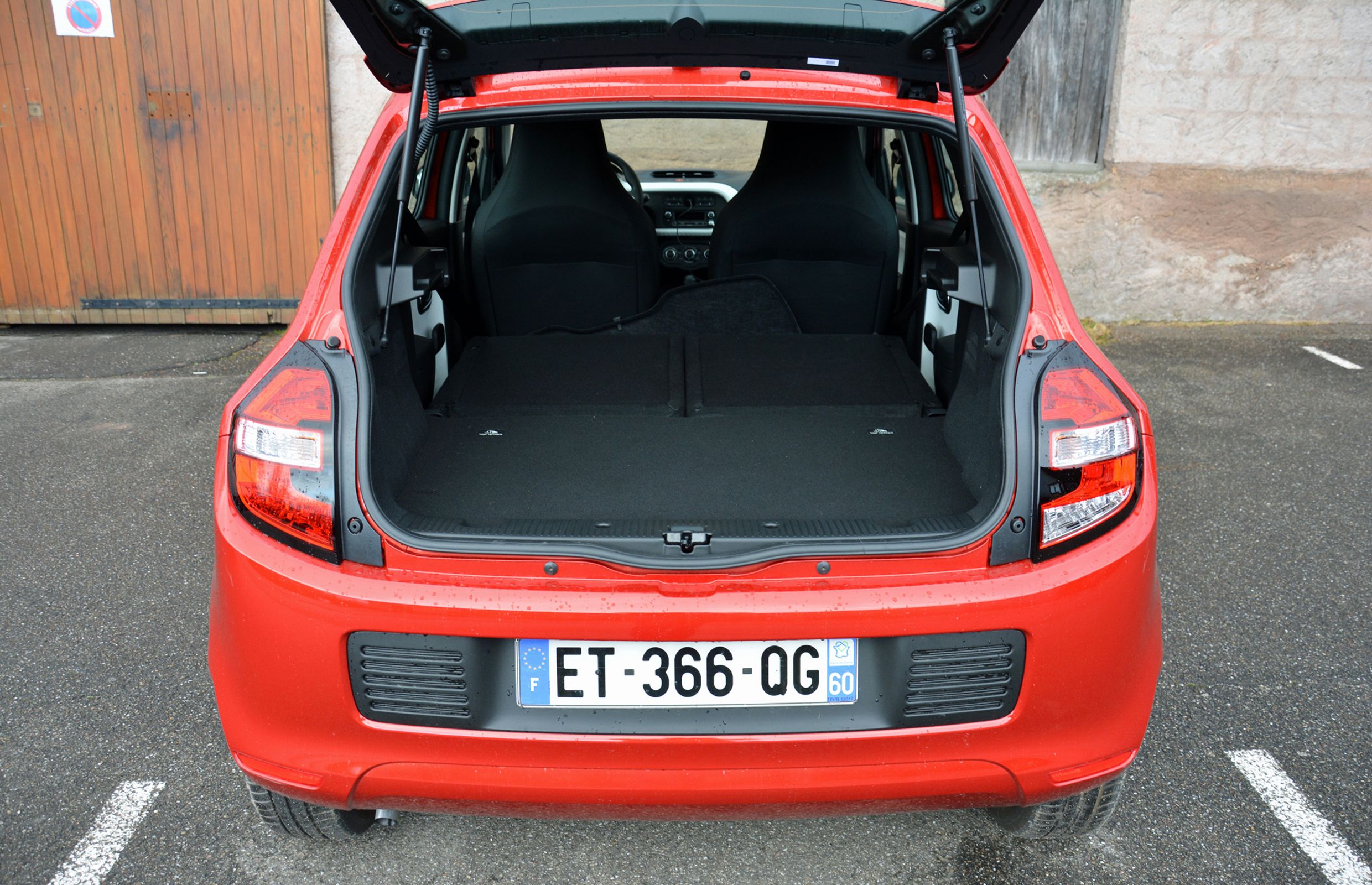 Rear-engine Renault Twingo is cool but still no poor-man's Porsche ...