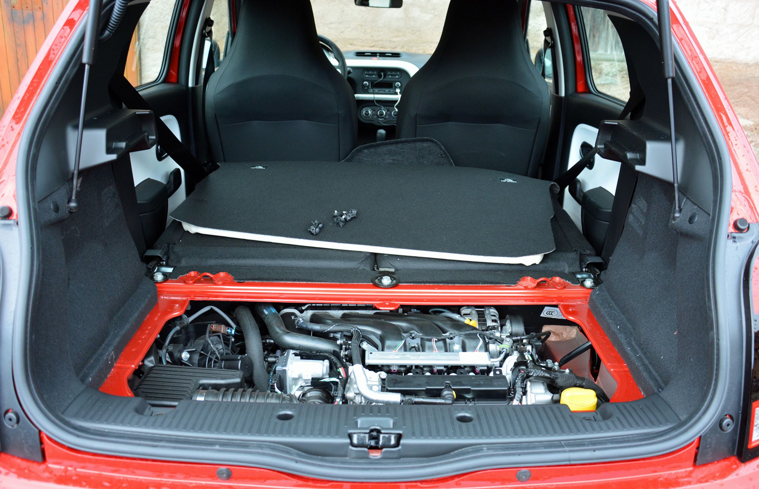 Rear-engine Renault Twingo is cool but still no poor-man's Porsche ...