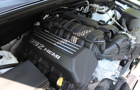 SUV Review: 2018 Dodge Durango SRT | Driving