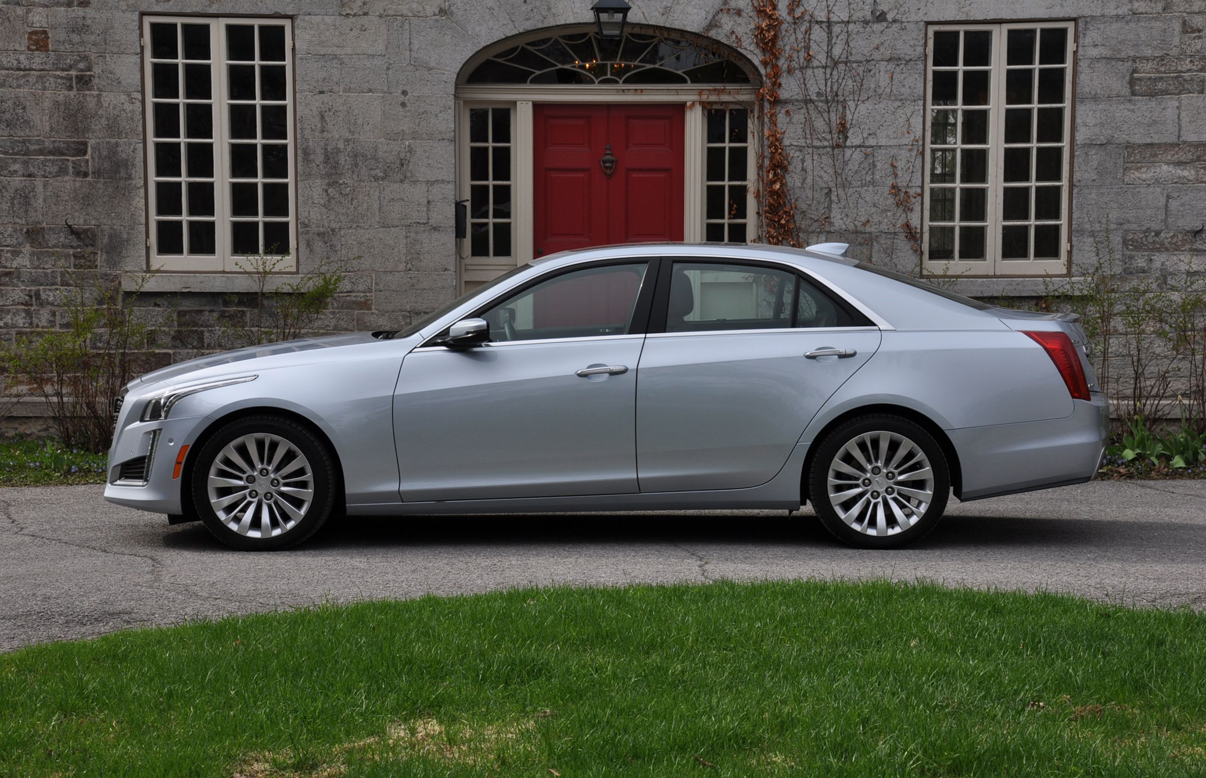 Car Review: 2018 Cadillac CTS | Driving