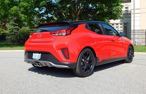 Car Review: 2019 Hyundai Veloster Turbo | Driving