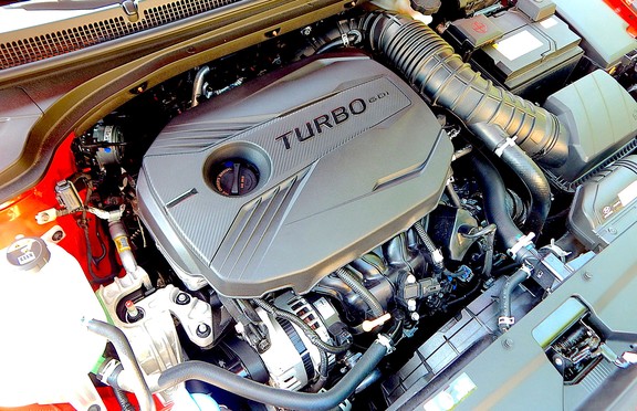 Car Review: 2019 Hyundai Veloster Turbo | Driving