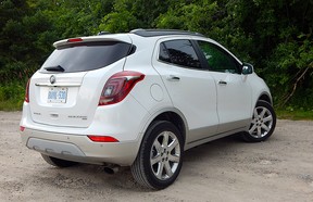 SUV Review: 2018 Buick Encore Premium AWD | Driving