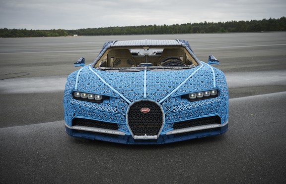 This full-size LEGO Bugatti Chiron actually runs and drives | Driving