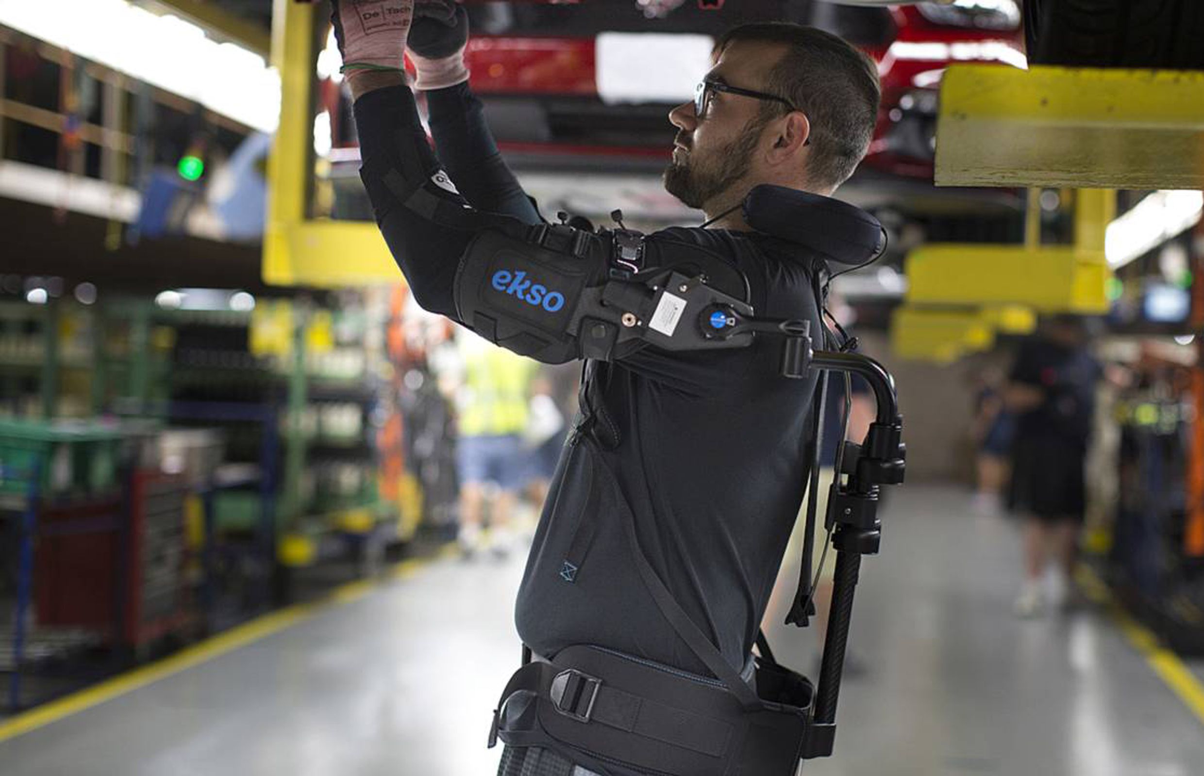 Ford assembly line workers to start using exo-skeleton tech | Driving