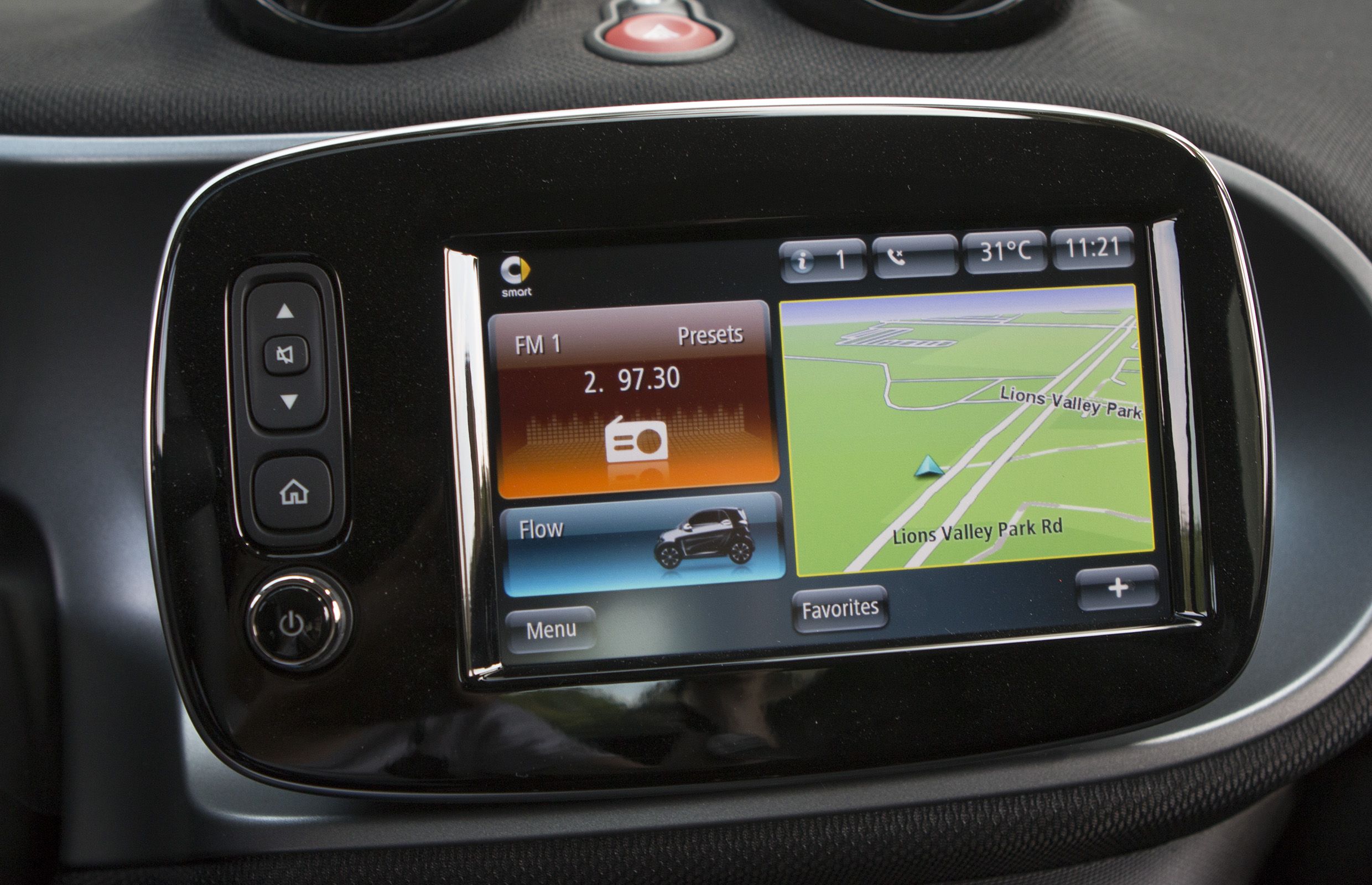 Car Review: 2018 Smart Fortwo EQ Cabrio | Driving