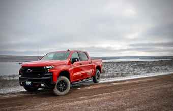 First Drive: 2019 Chevrolet Silverado Trail Boss | Driving