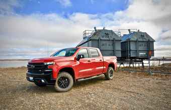 First Drive: 2019 Chevrolet Silverado Trail Boss | Driving