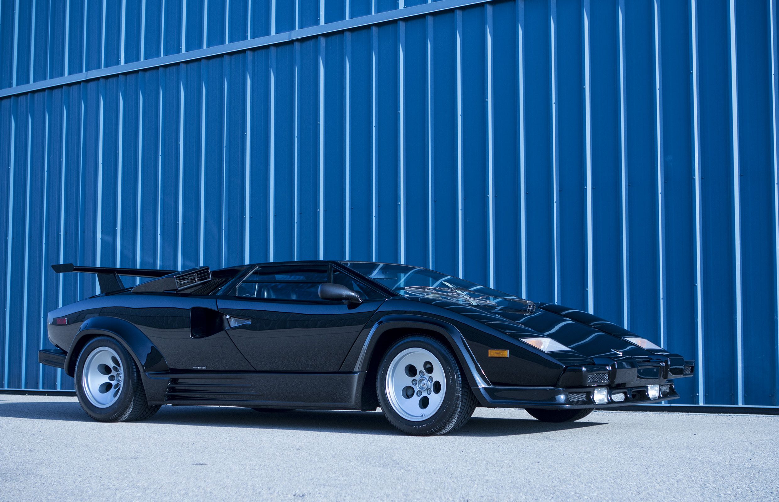 This Lamborghini Countach is a 1980s dream machine | Driving