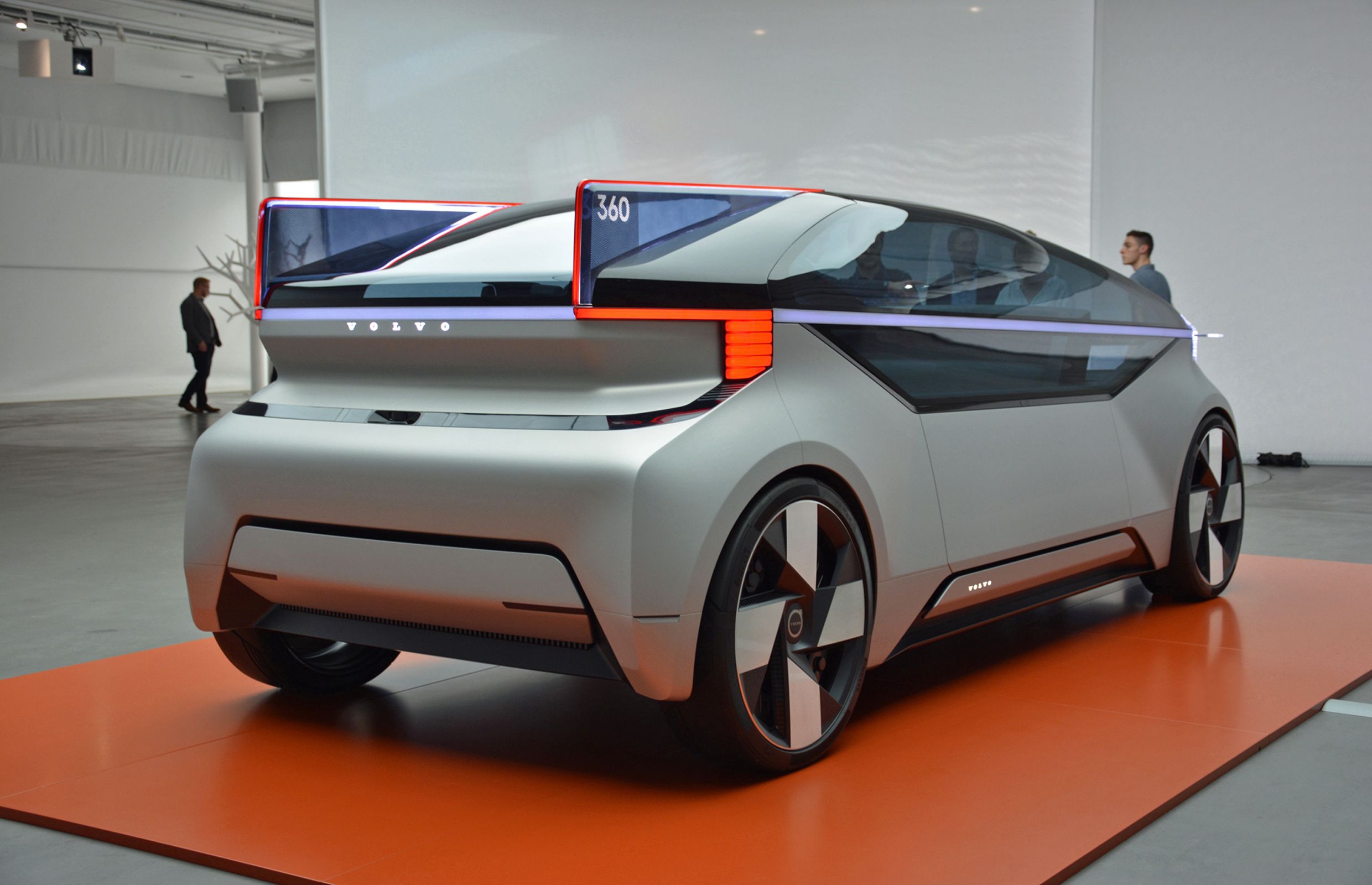 First Look: Volvo's 360c concept is more than just a car without a ...