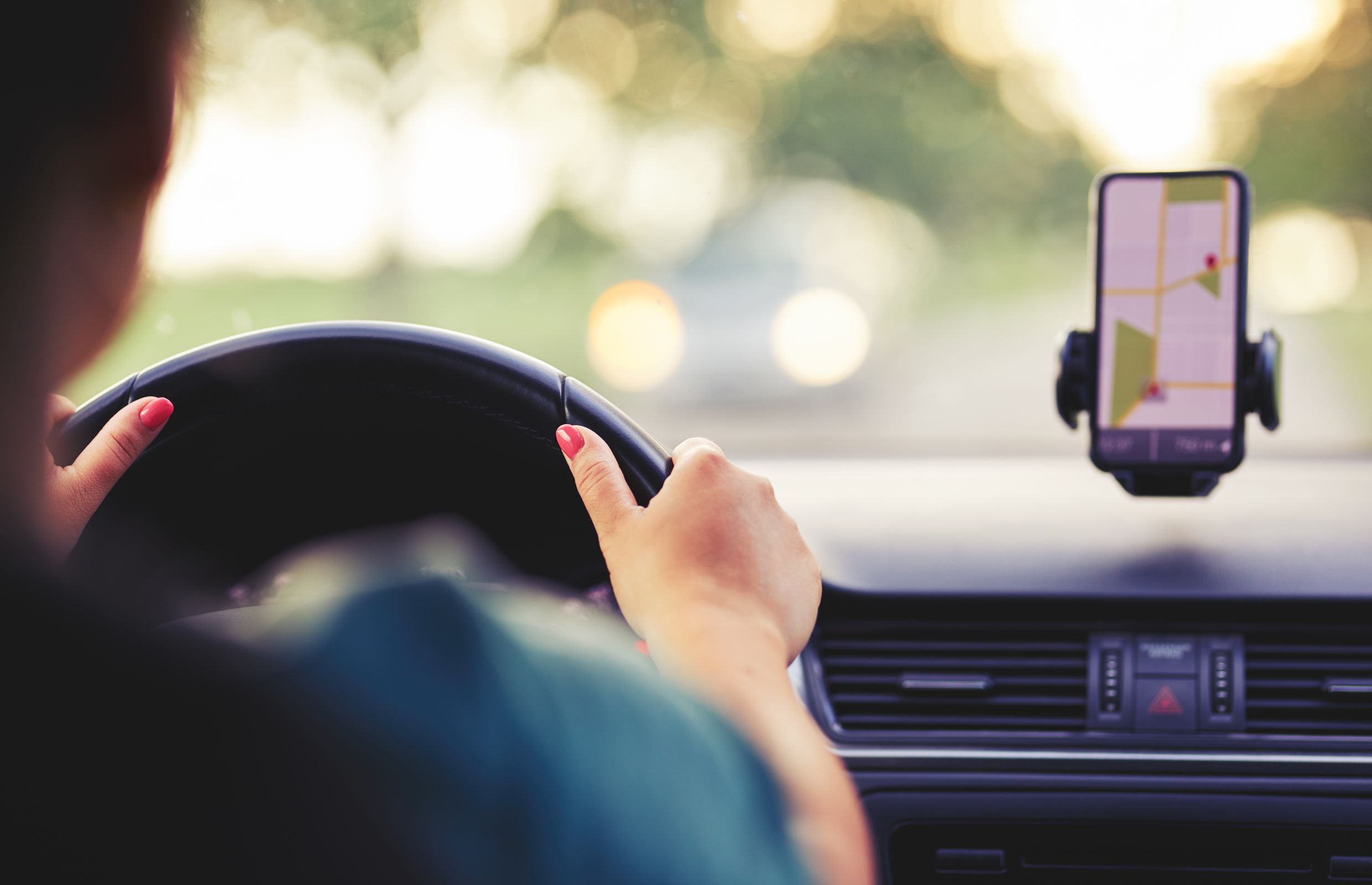 These five apps can save you money on the road | Driving