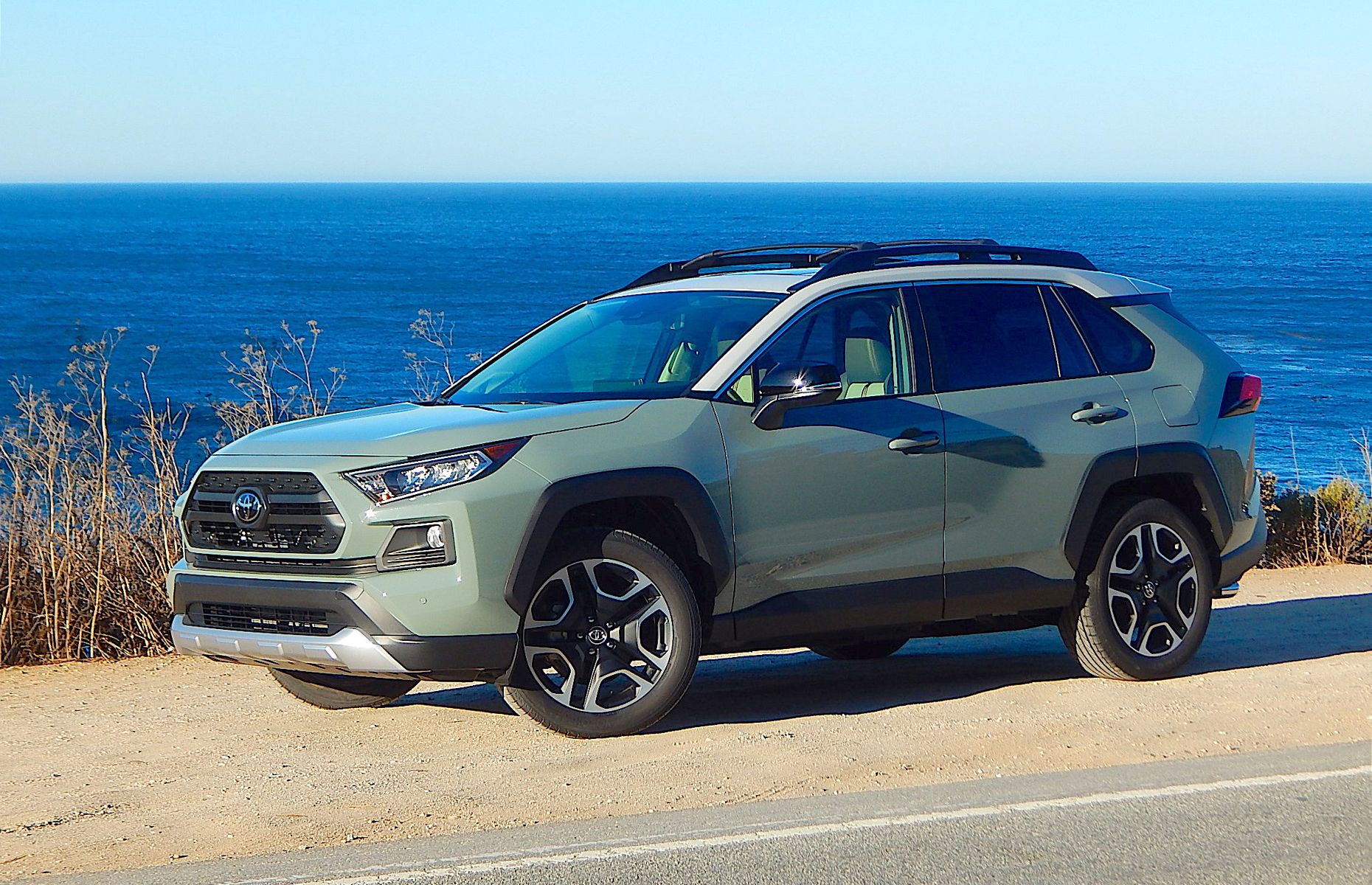 First Drive: 2019 Toyota RAV4 | Driving
