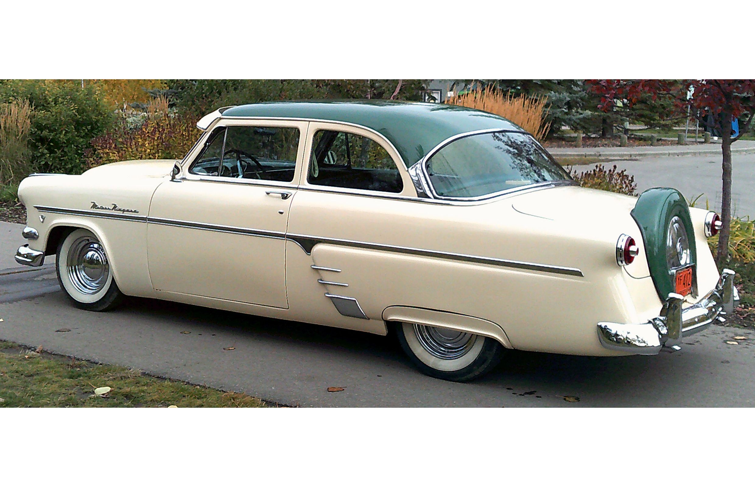 It's Mine: 1954 Meteor Niagara | Driving