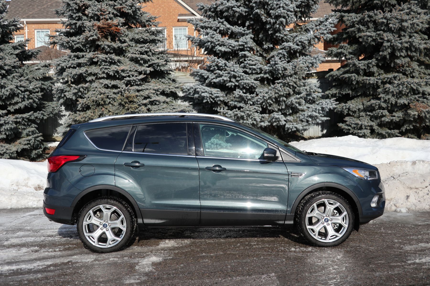 SUV Review: 2019 Ford Escape Titanium | Driving