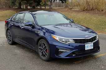 Car Review: 2019 Kia Optima SXL | Driving